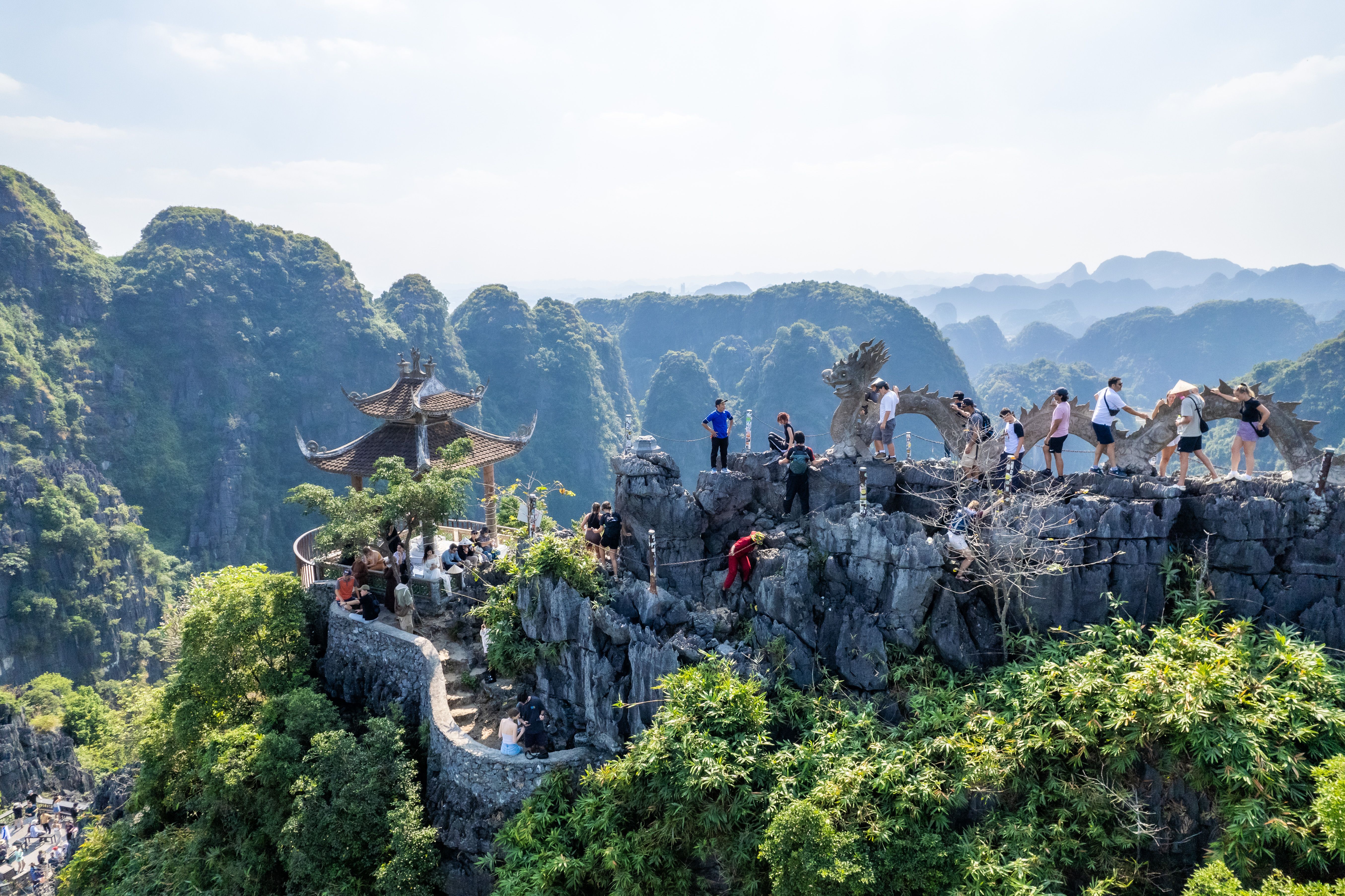 Scenic View of Mua Caves in Ninh Bình, Vietnam · Free Stock Photo