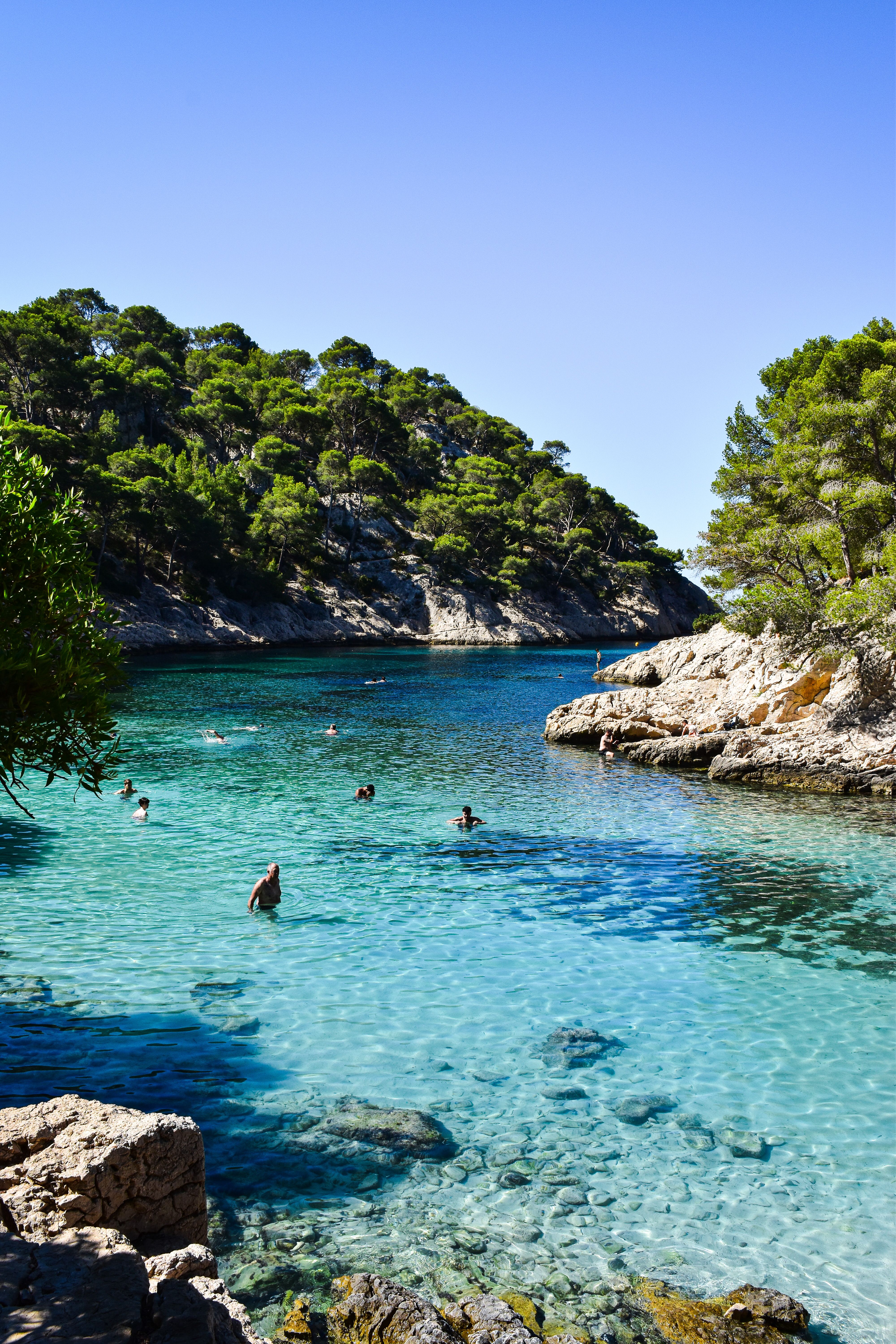 Scenic Beach Cove in Provence-Alpes-Côte d'Azur · Free Stock Photo
