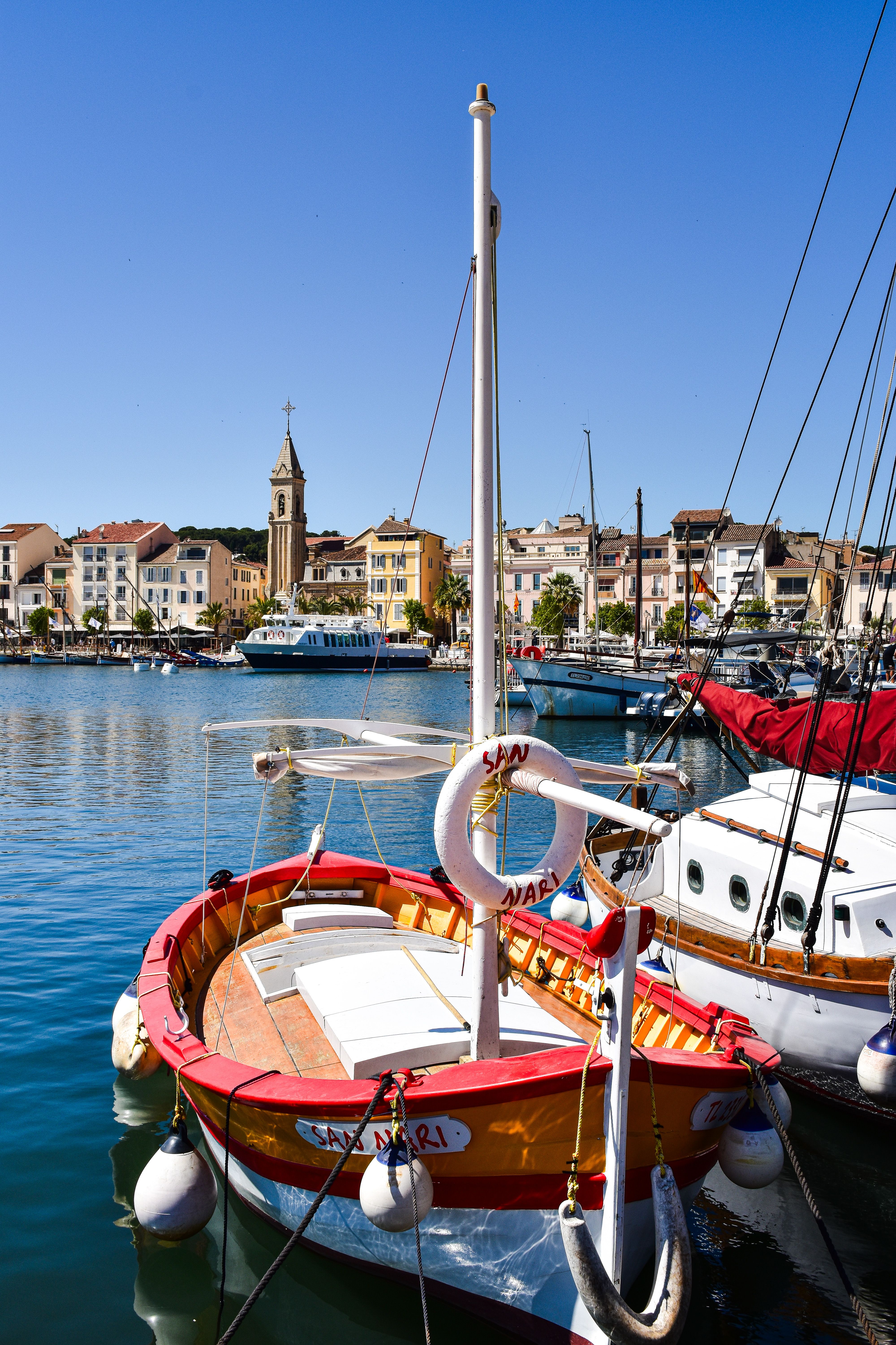 Quaint Harbor Scene in Provence, France · Free Stock Photo