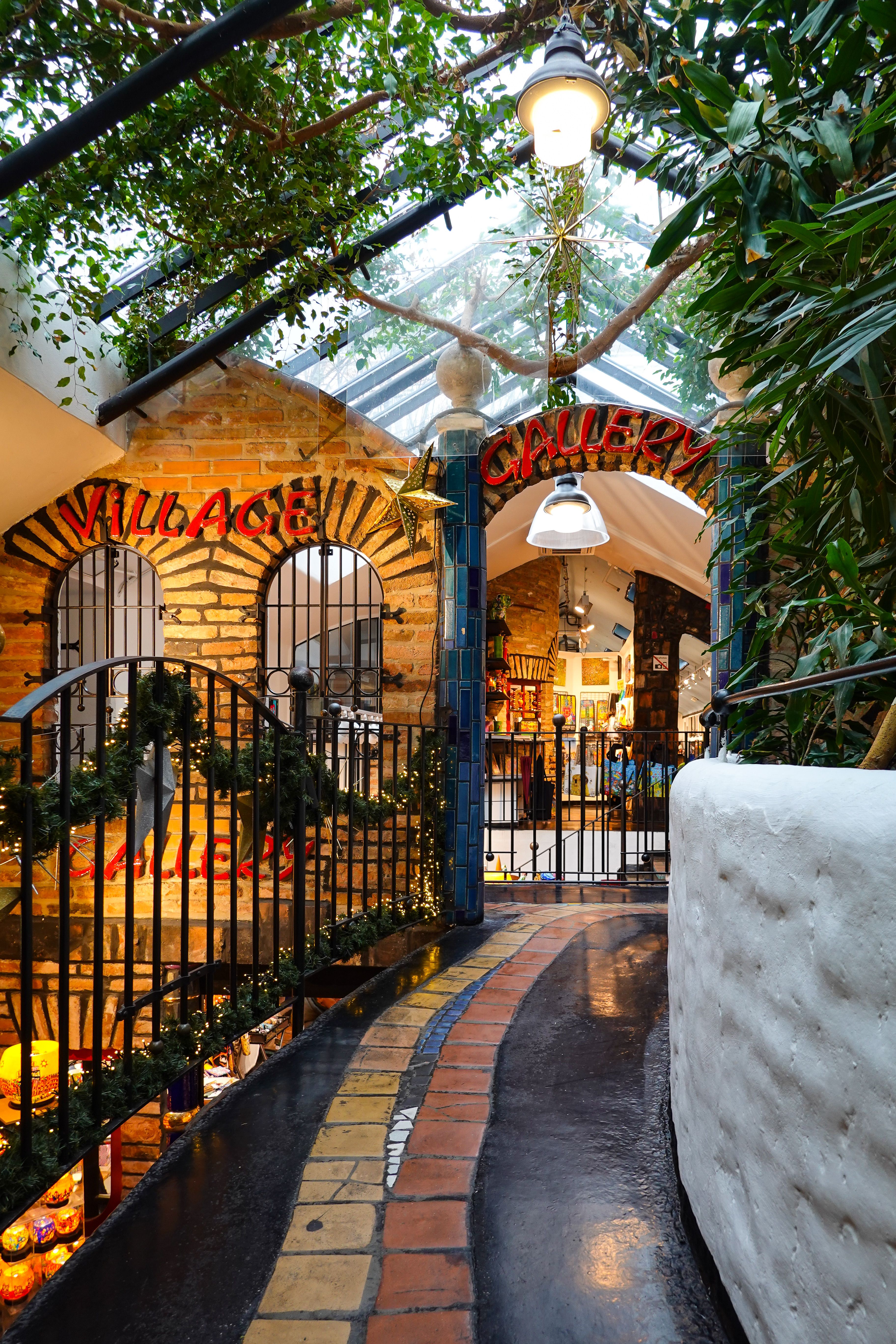 Charming Indoor Market with Vintage Design Elements · Free Stock Photo