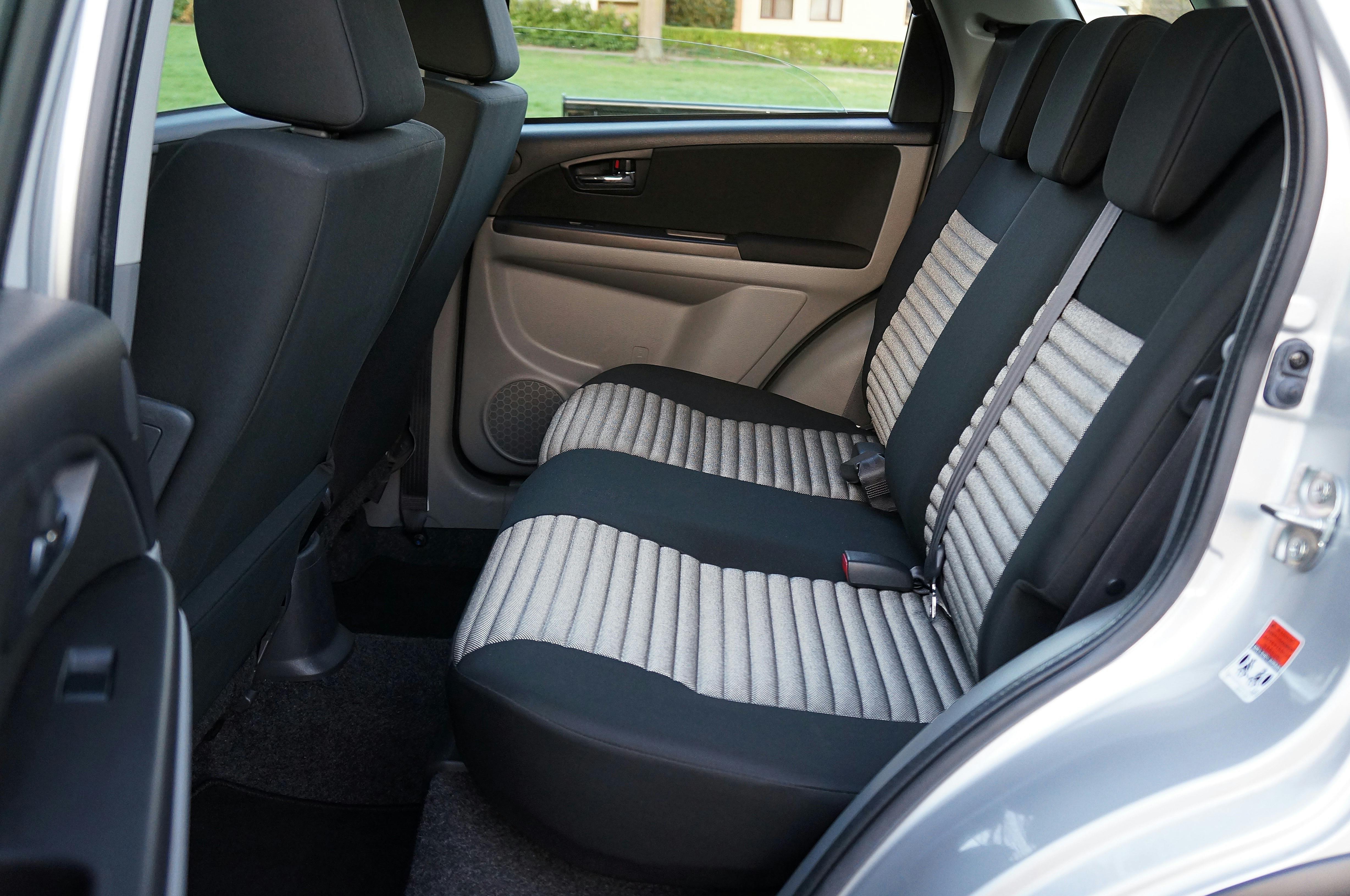 Rear Passenger Photos, Download The BEST Free Rear Passenger Stock ...