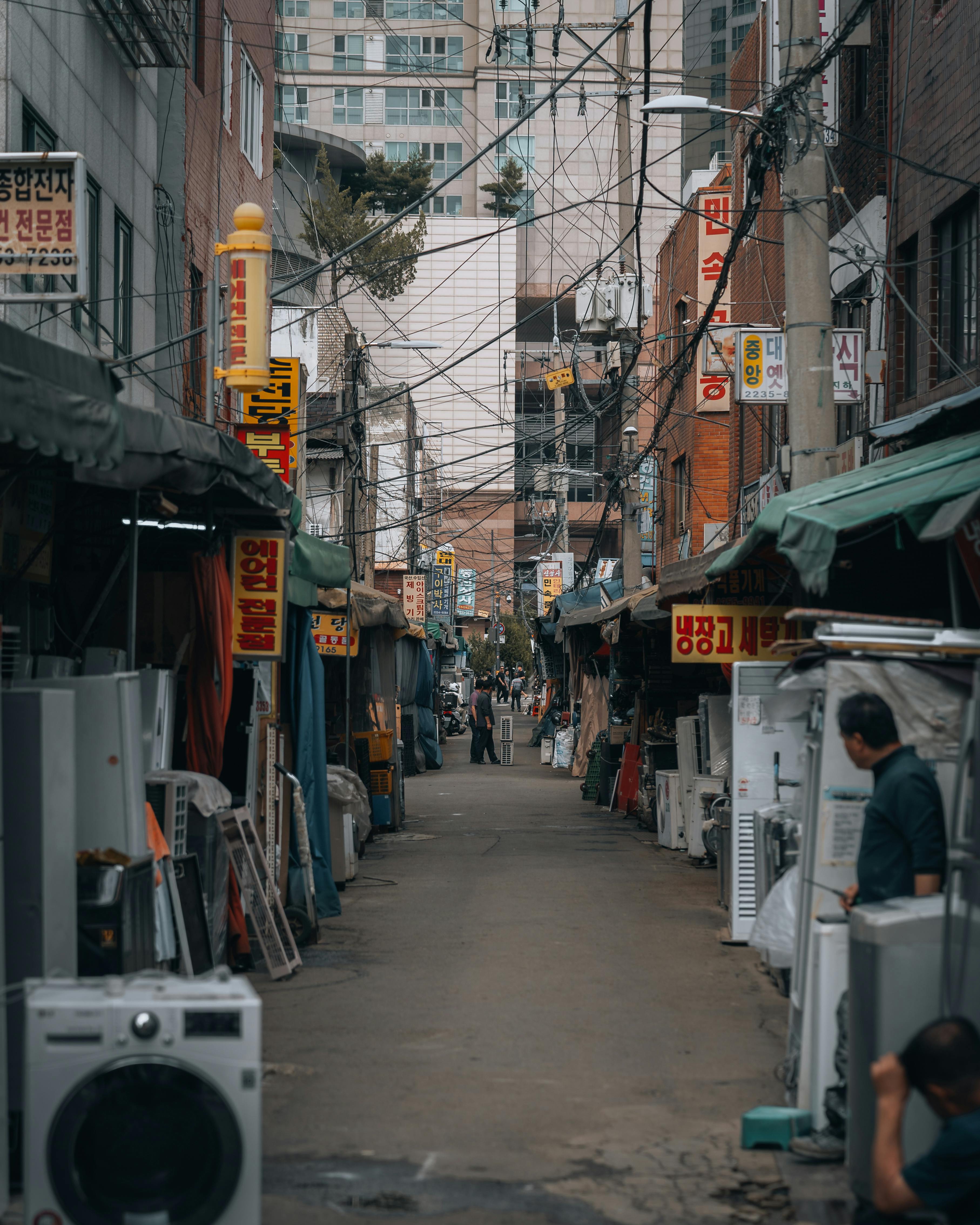 Narrow Alleyway Market Scene in Seoul · Free Stock Photo