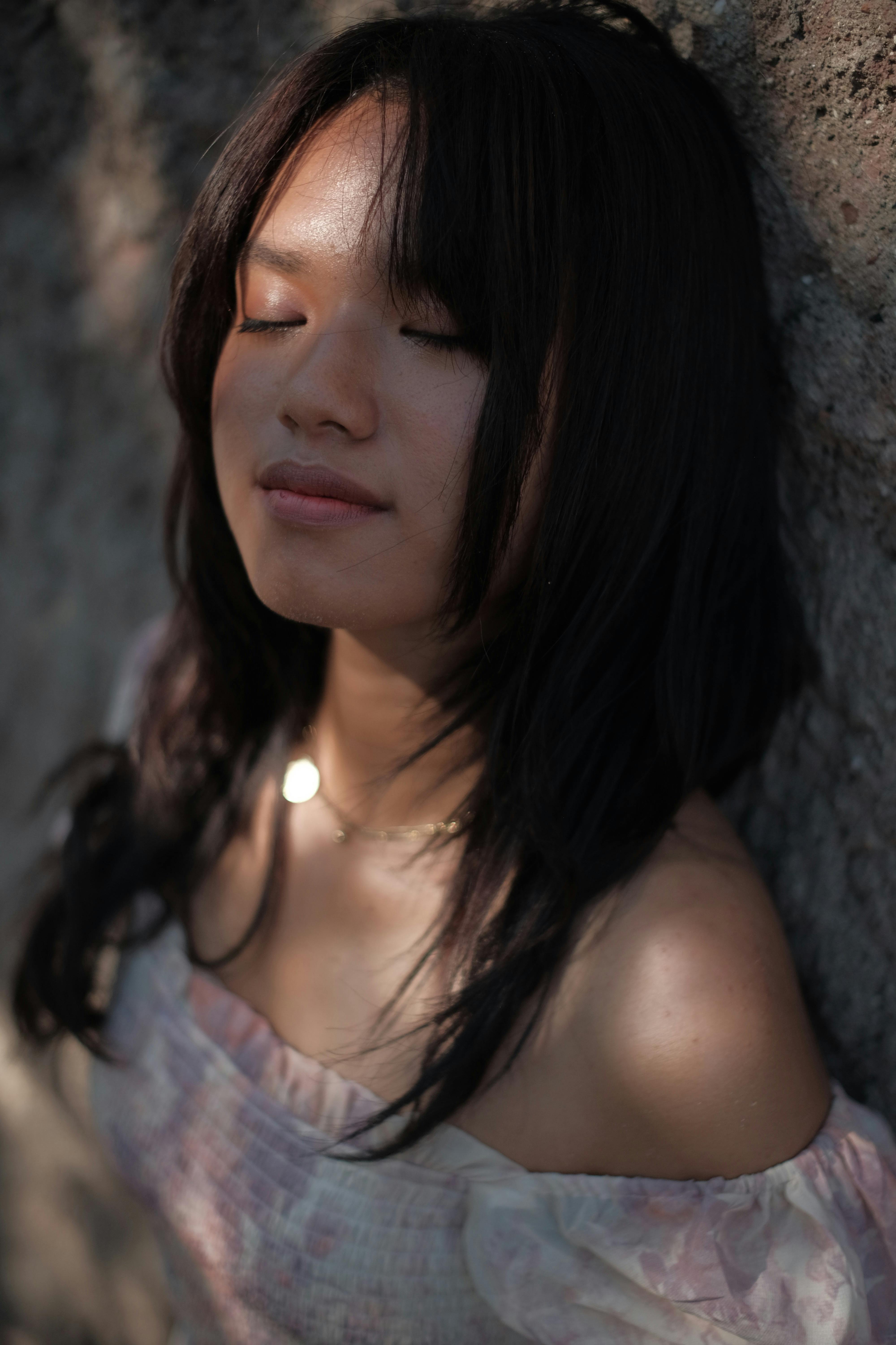 Peaceful Portrait of Woman in Natural Light · Free Stock Photo