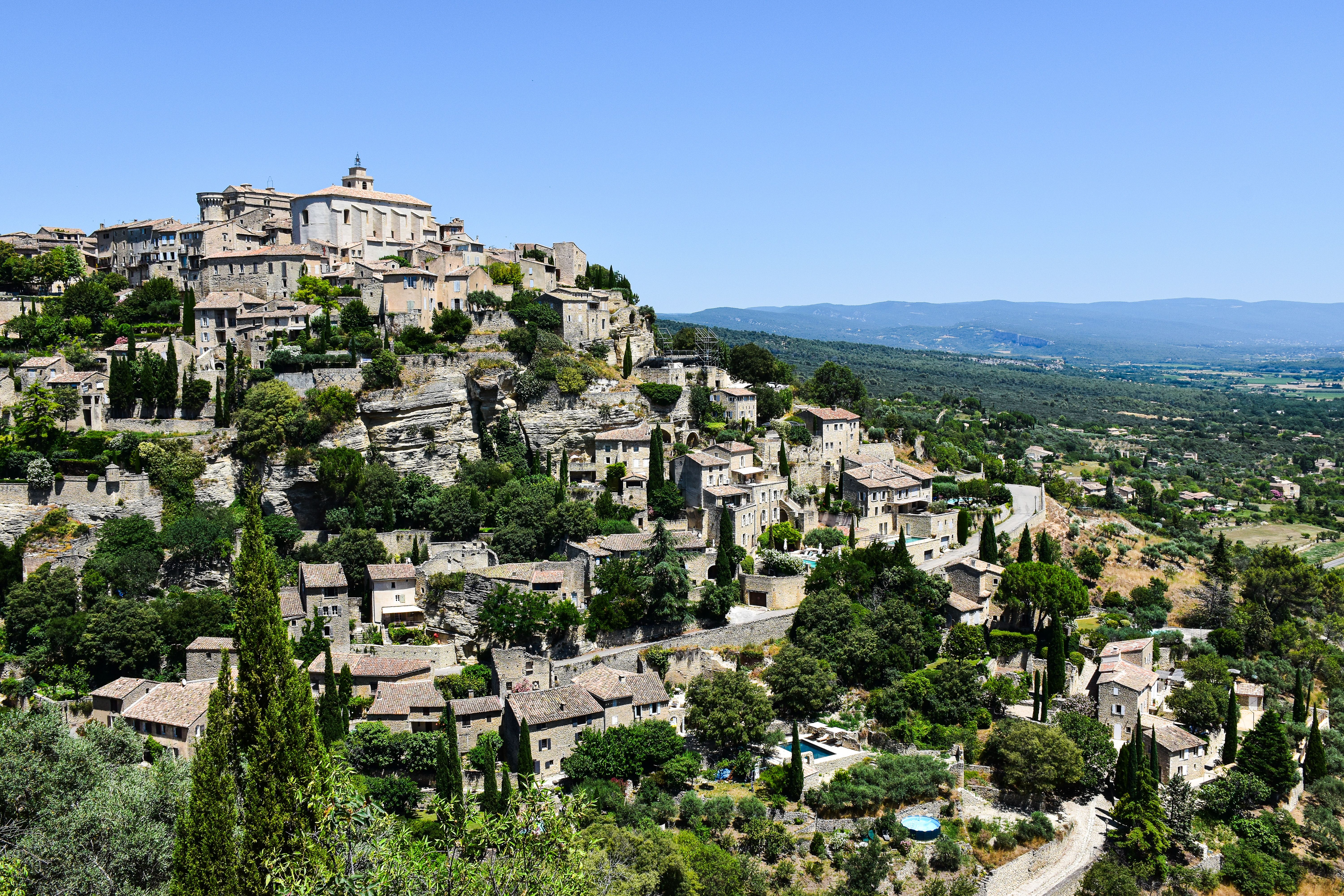 Picturesque Village of Gordes in Provence · Free Stock Photo