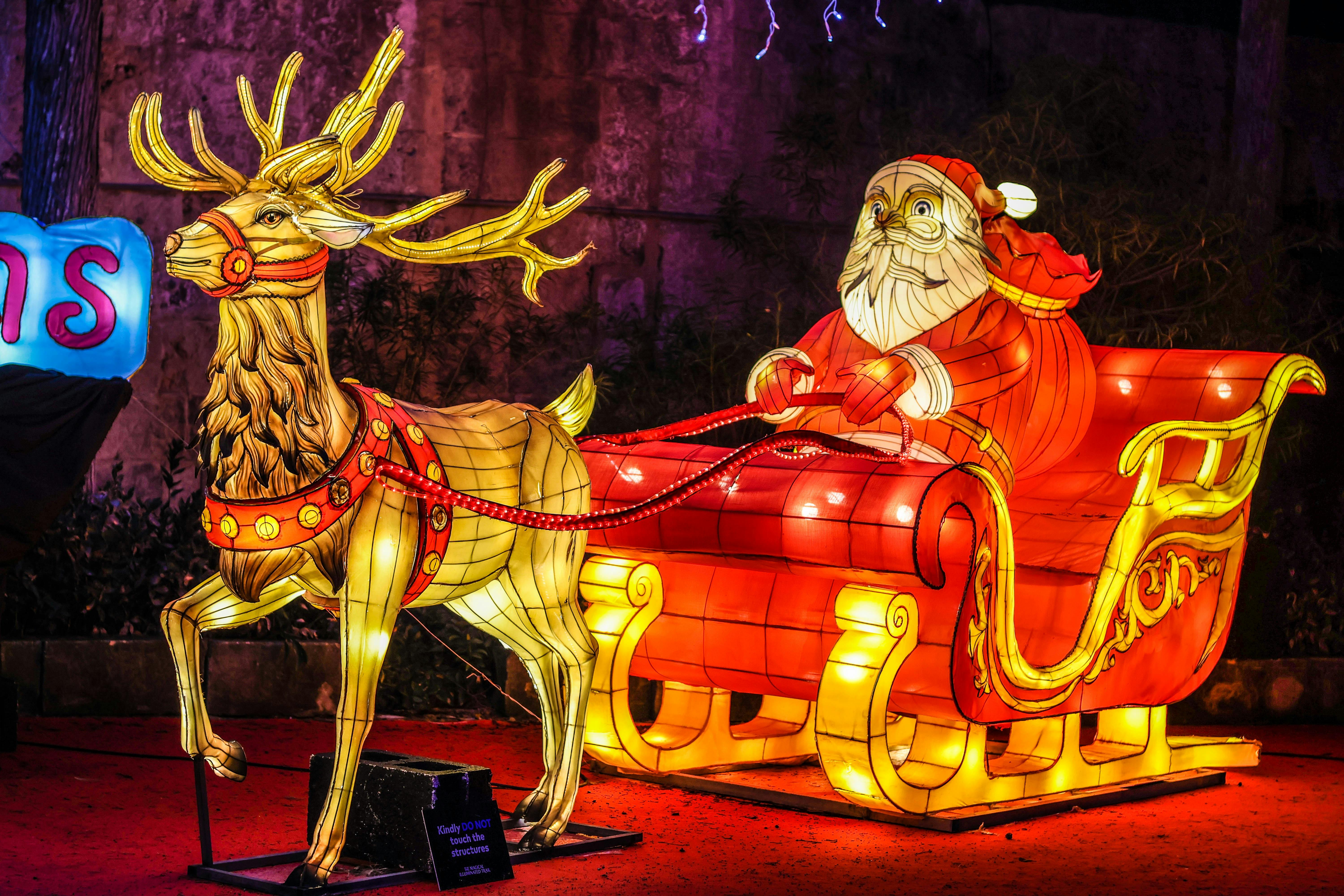 Santa And Sleigh Pictures Photos, Download The BEST Free Santa And ...