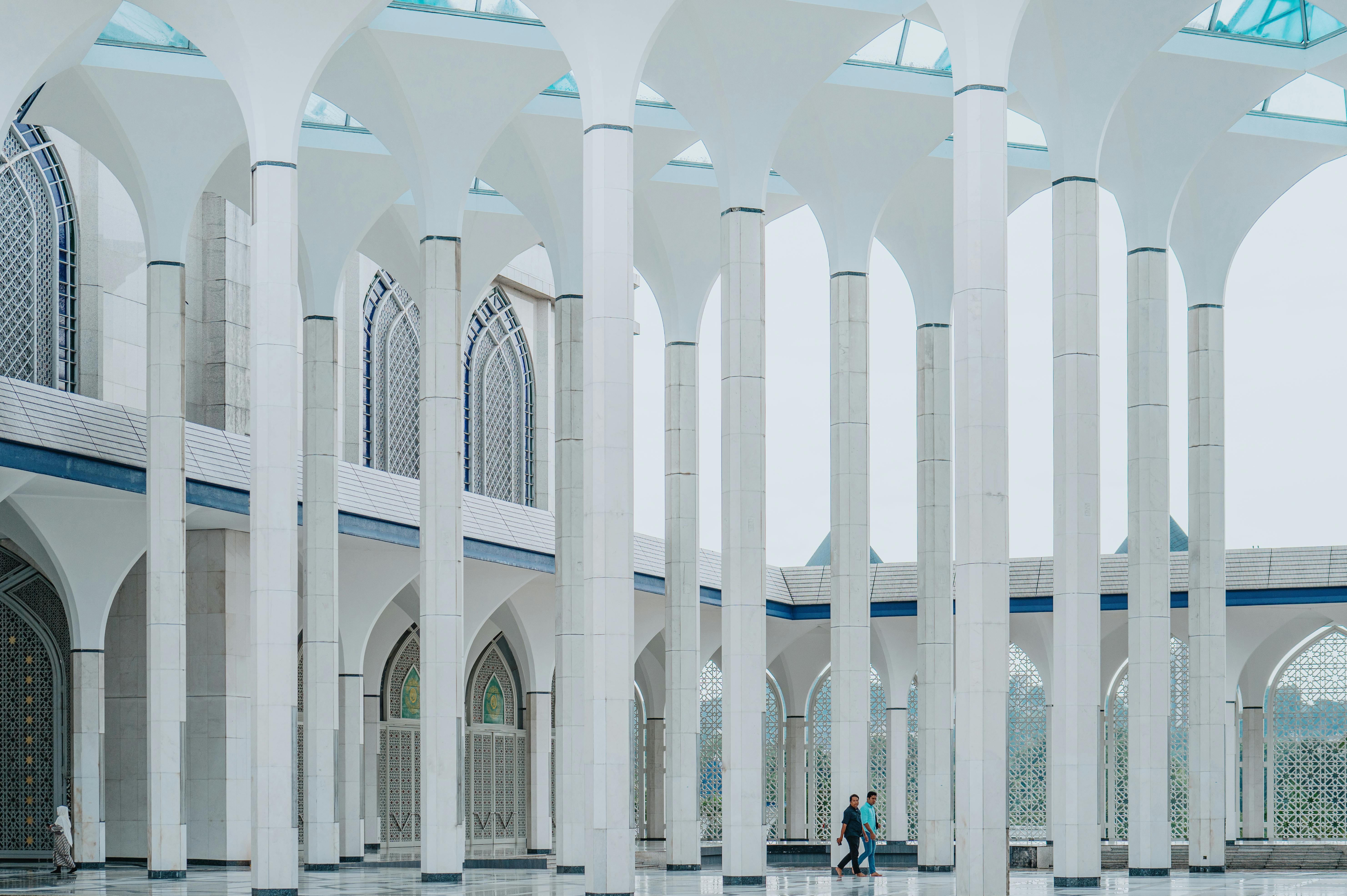Modern Islamic Architecture at Shah Alam Mosque · Free Stock Photo