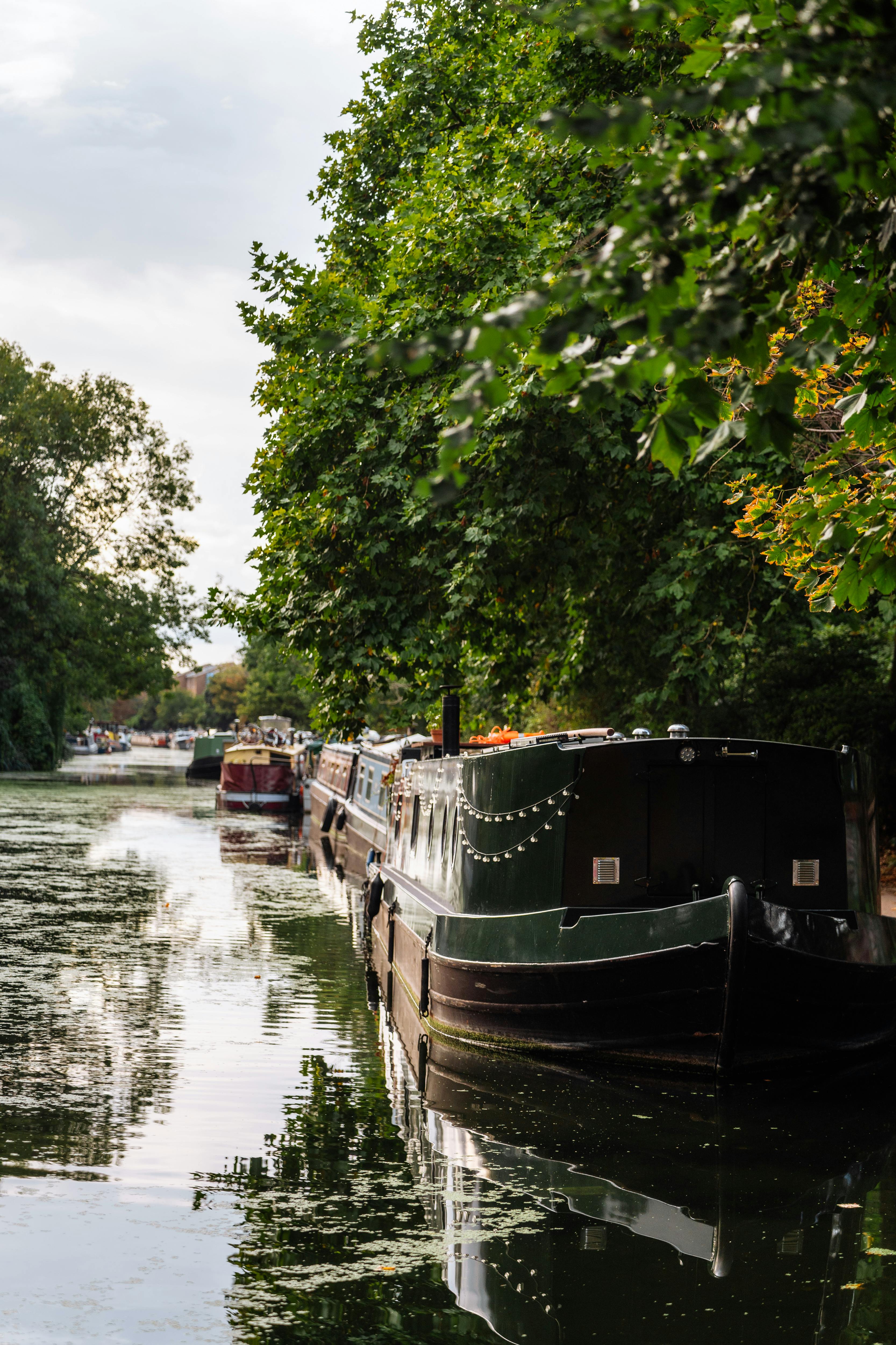 Narrowboat Lifestyle Photos, Download The BEST Free Narrowboat ...