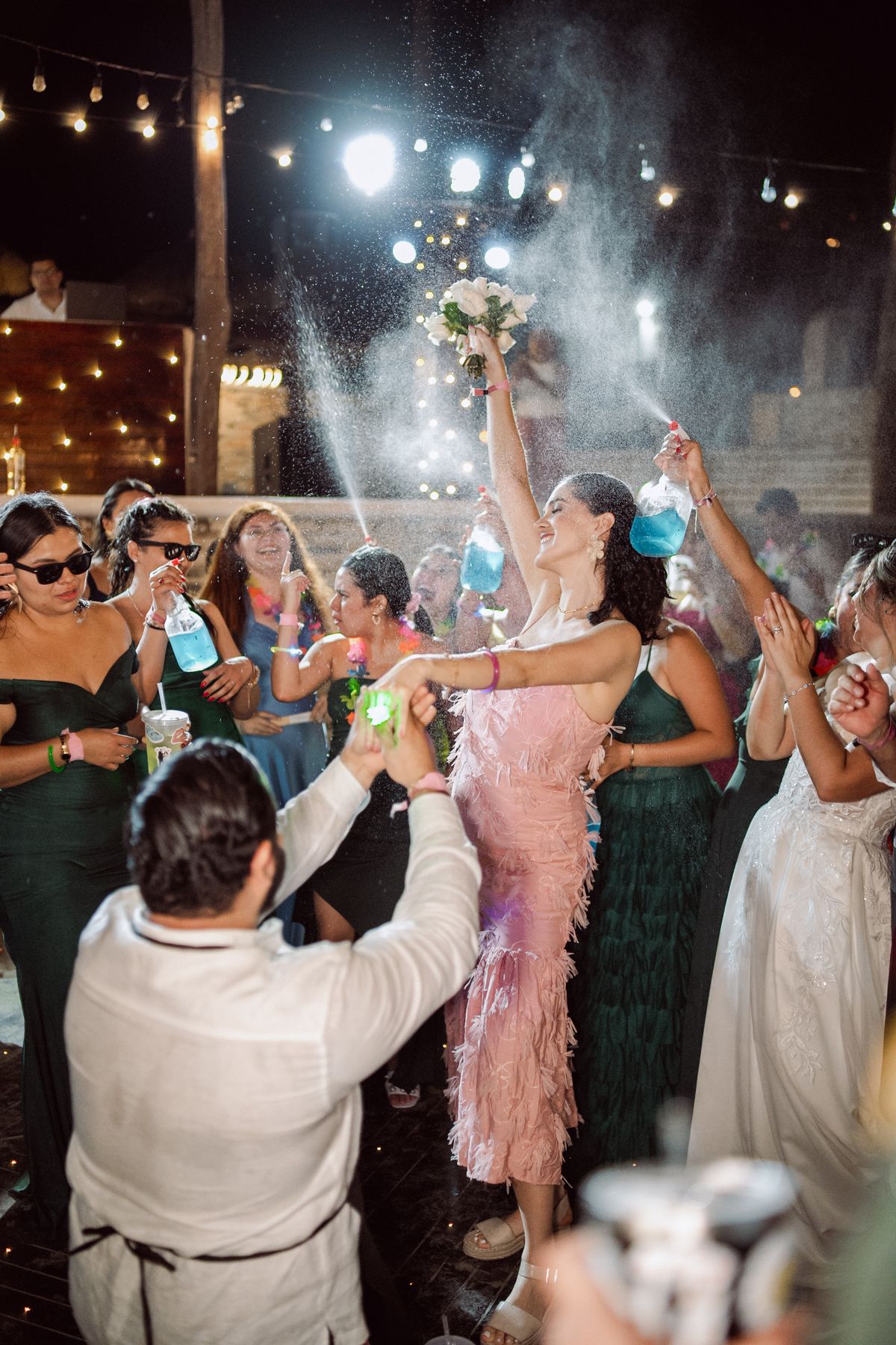 Guests Photos, Download The BEST Free Guests Stock Photos & HD Images