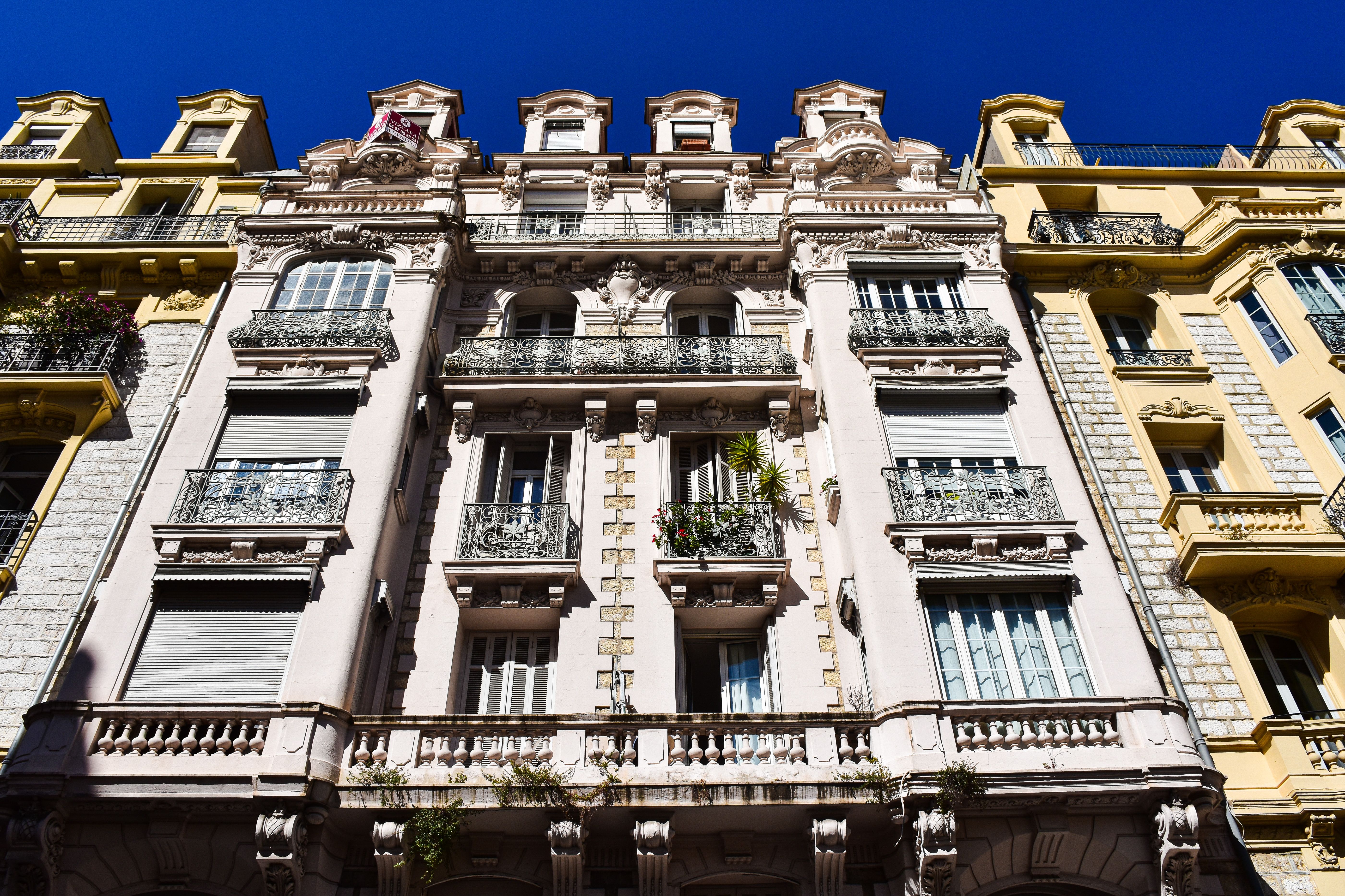 Elegant Historic Architecture in Nice, France · Free Stock Photo