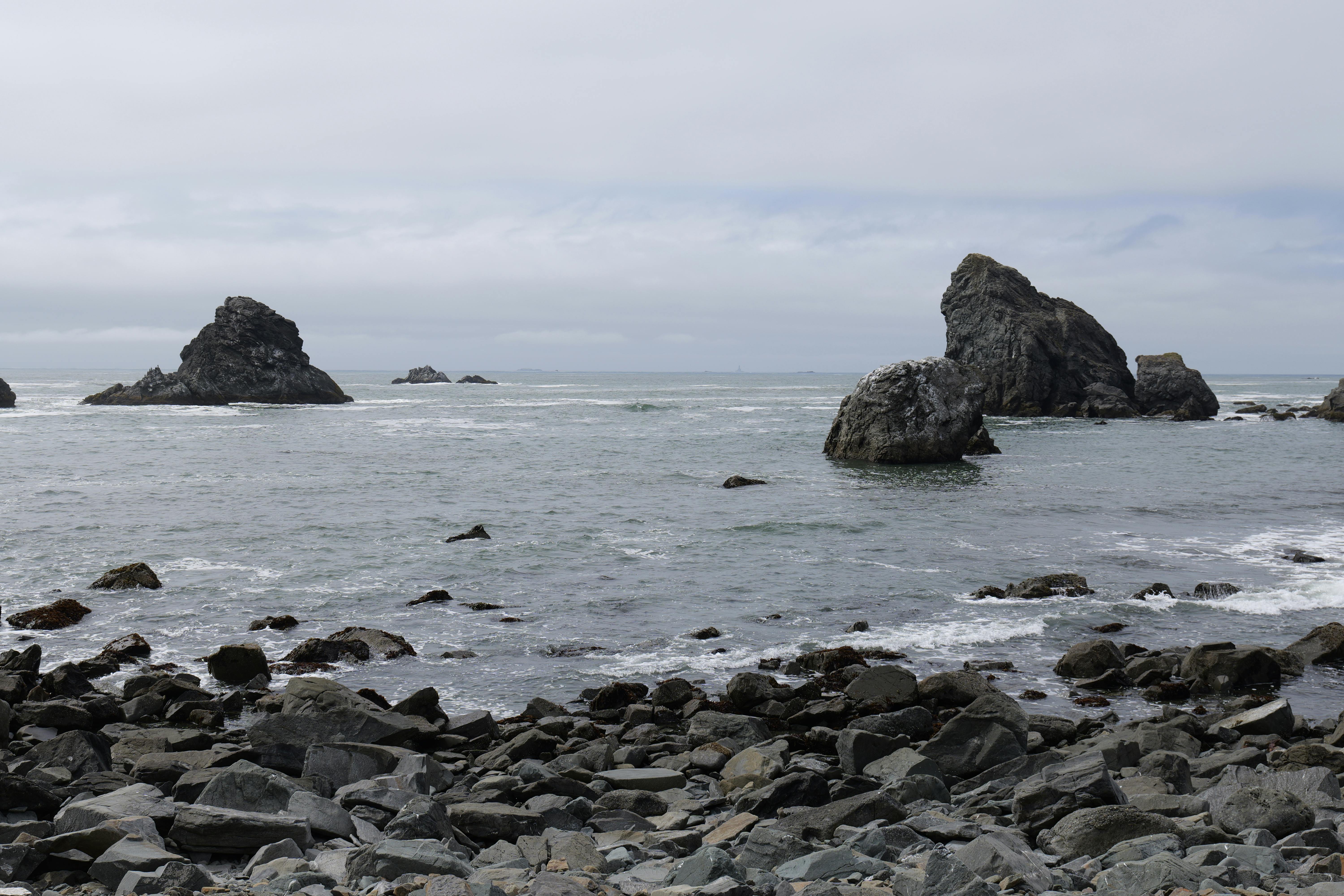 Rocky Coastal Shoreline with Dramatic Sea Stacks · Free Stock Photo