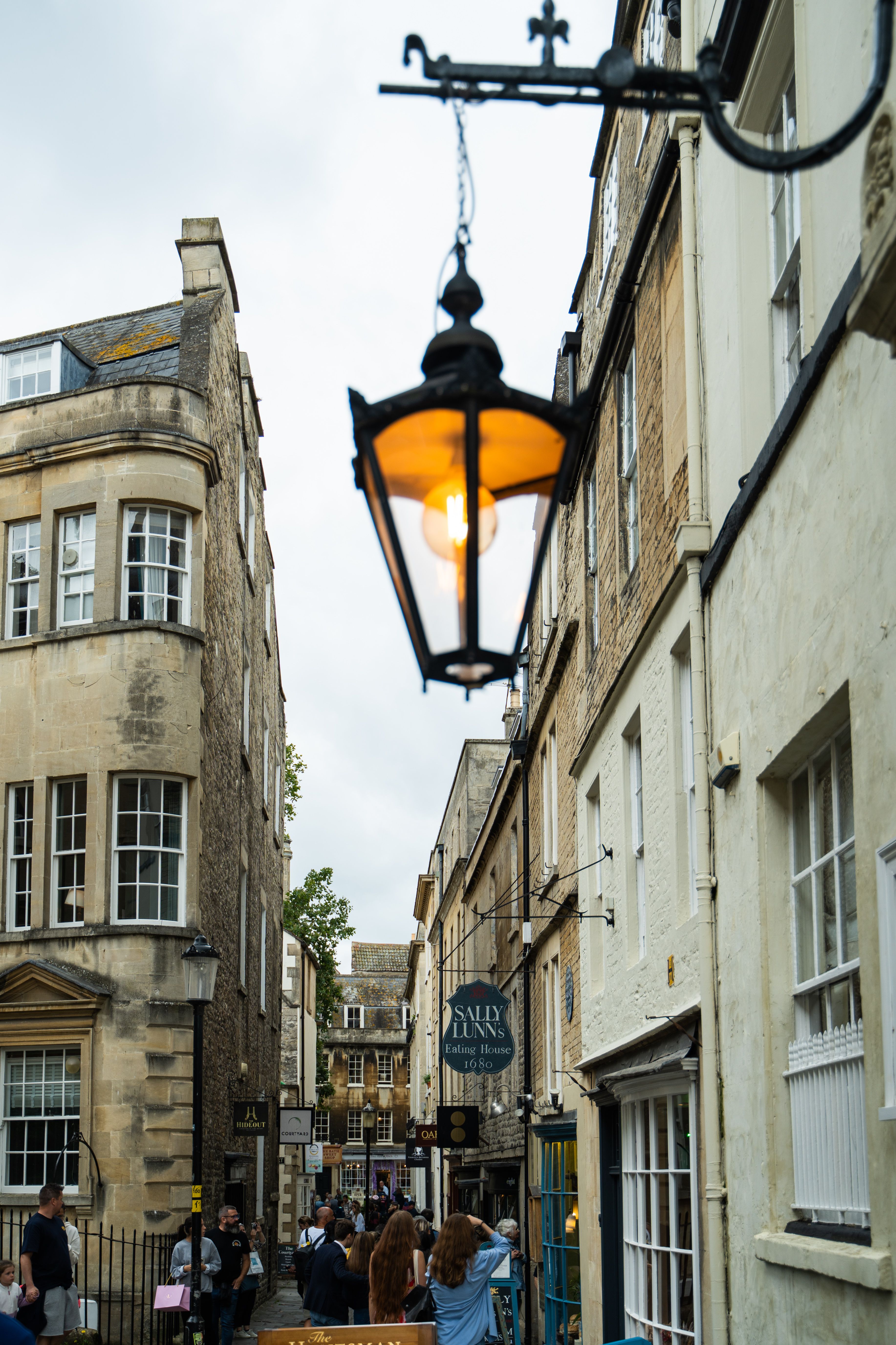 Historic Streetscape with Iconic Lantern in Bath · Free Stock Photo