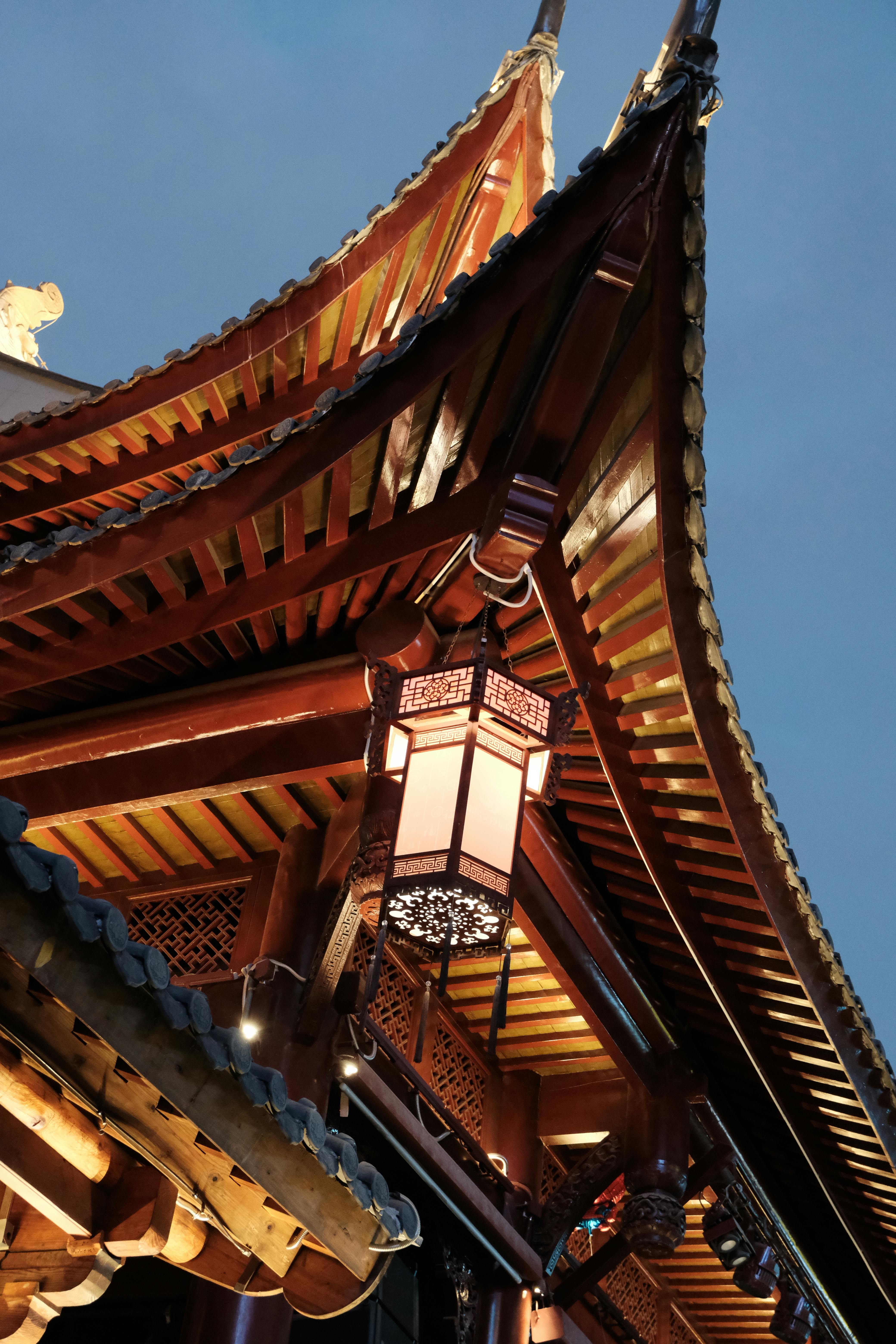 Traditional Asian Architecture at Dusk · Free Stock Photo