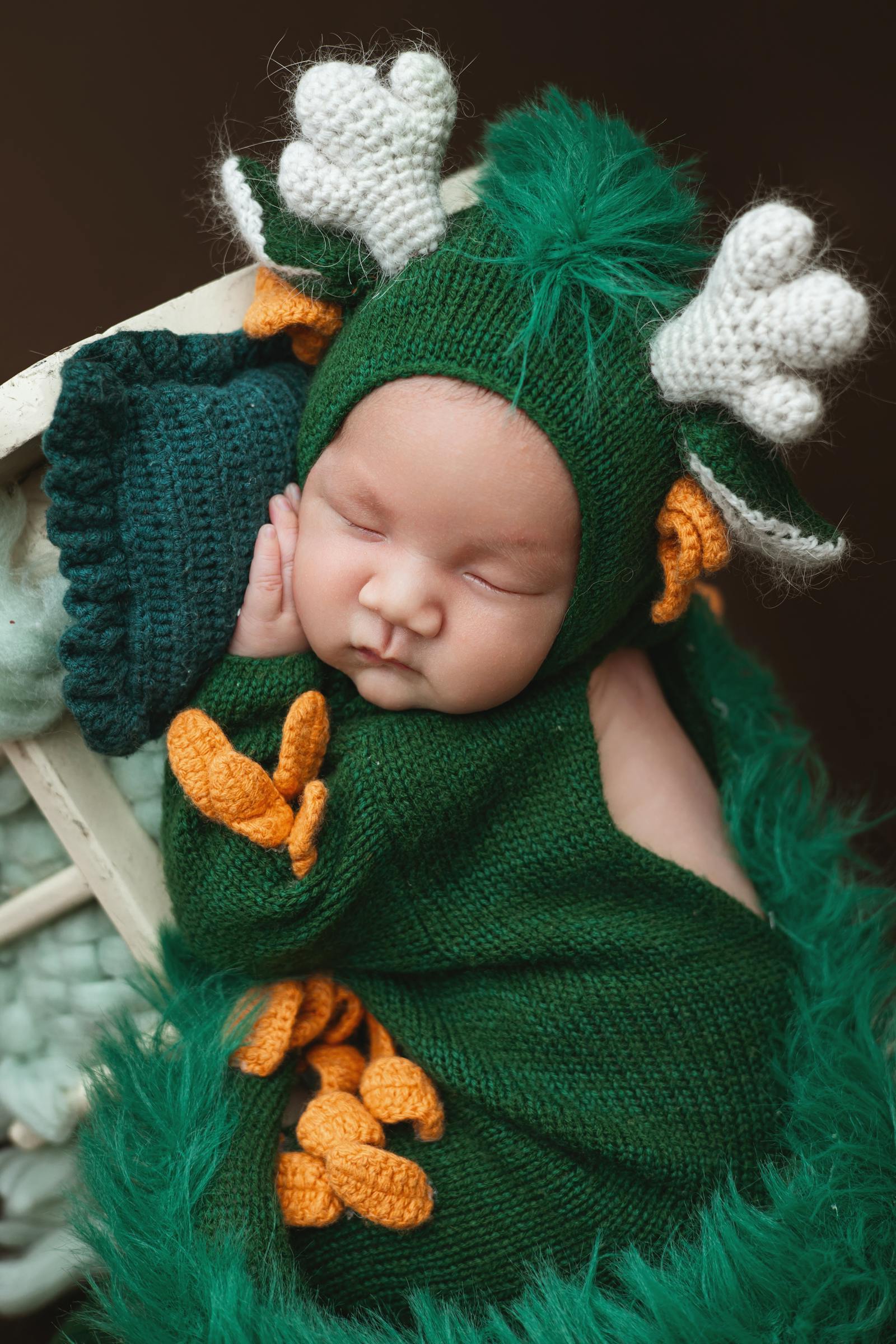 Baby Dragon Photos, Download The BEST Free Baby Dragon Stock Photos ...