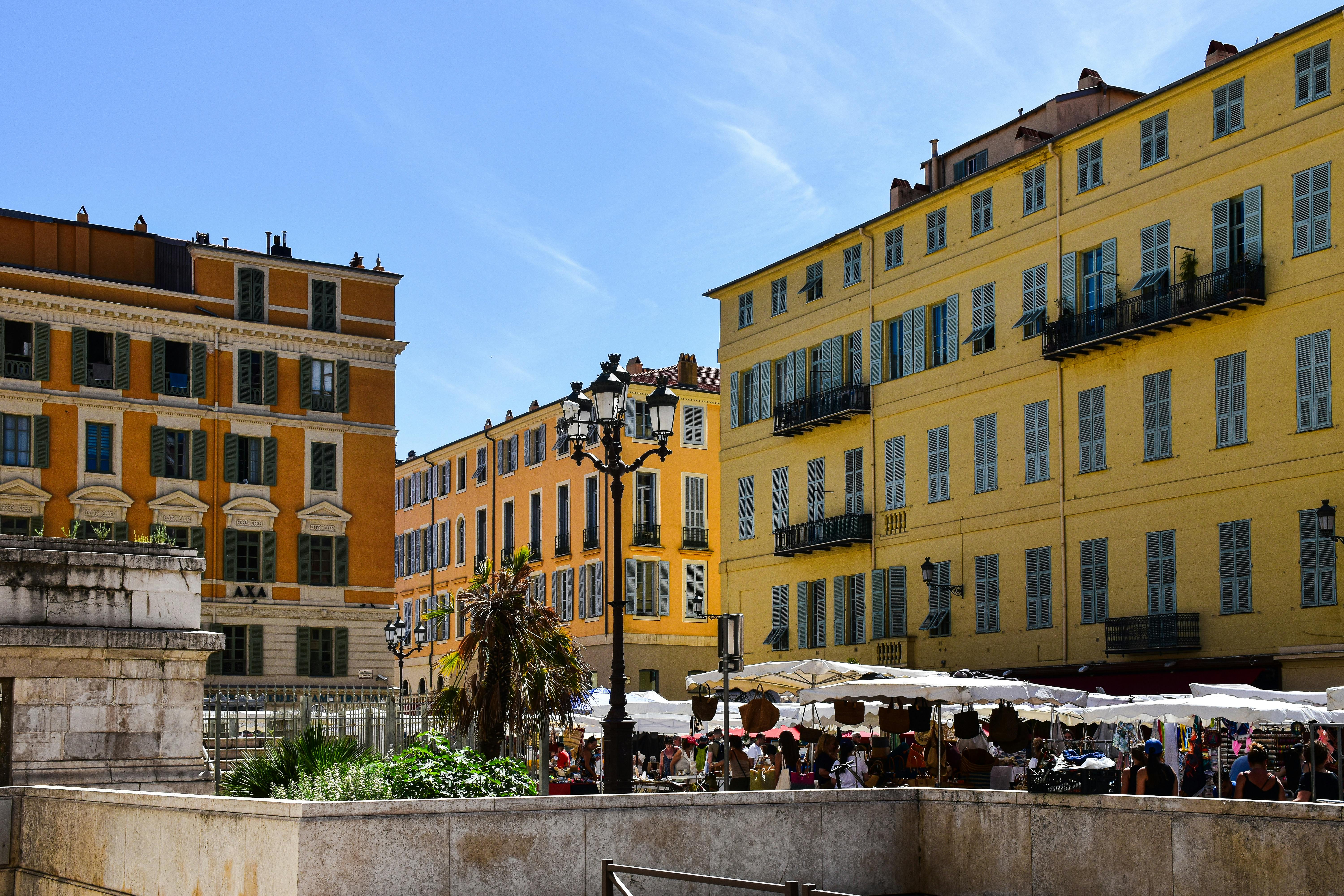 Colorful Buildings in Nice's Old Town, France · Free Stock Photo