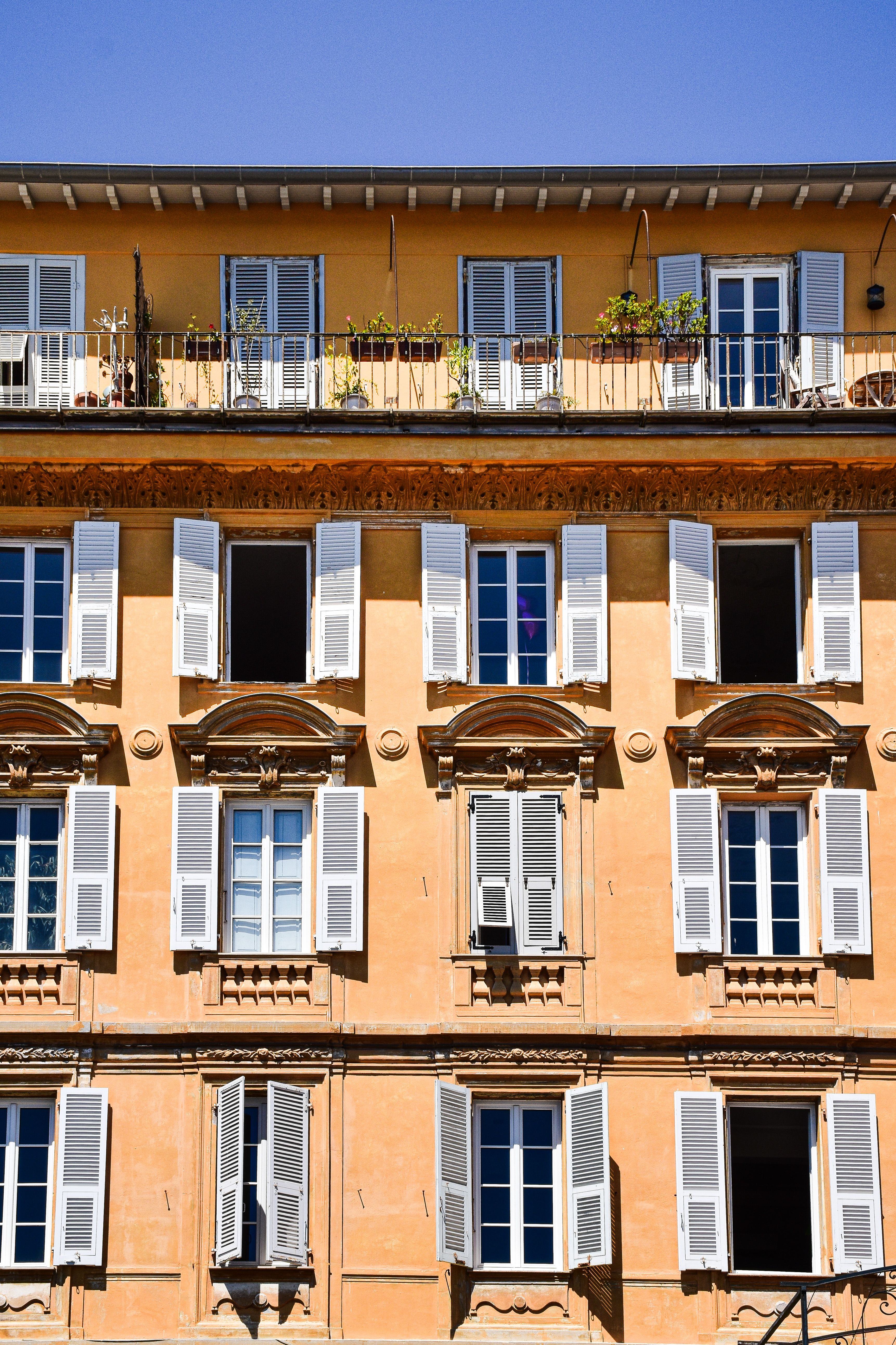 Charming French Architecture in Provence-Alpes-Côte d'Azur · Free Stock ...