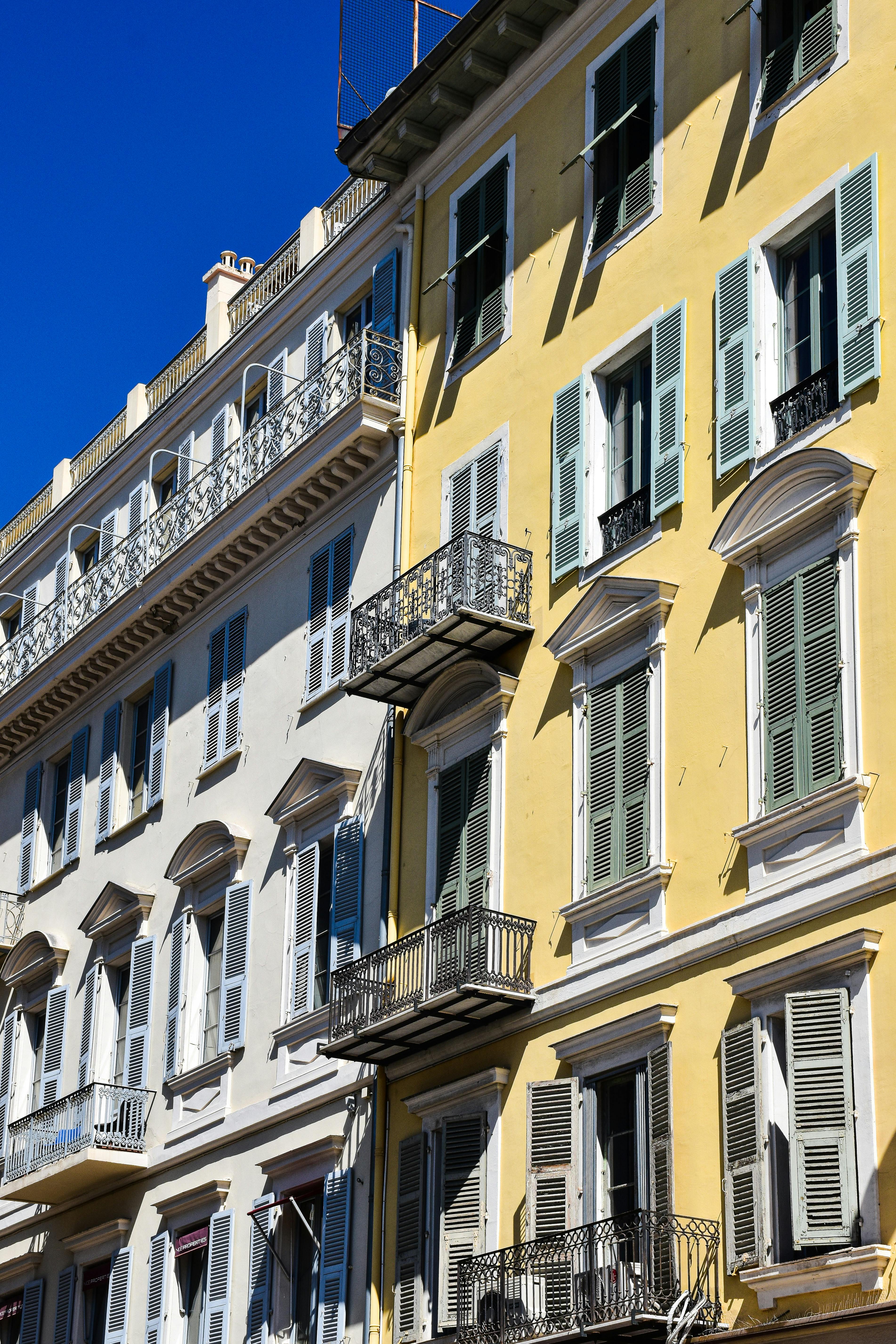 Charming French Riviera Architecture in Sunlight · Free Stock Photo