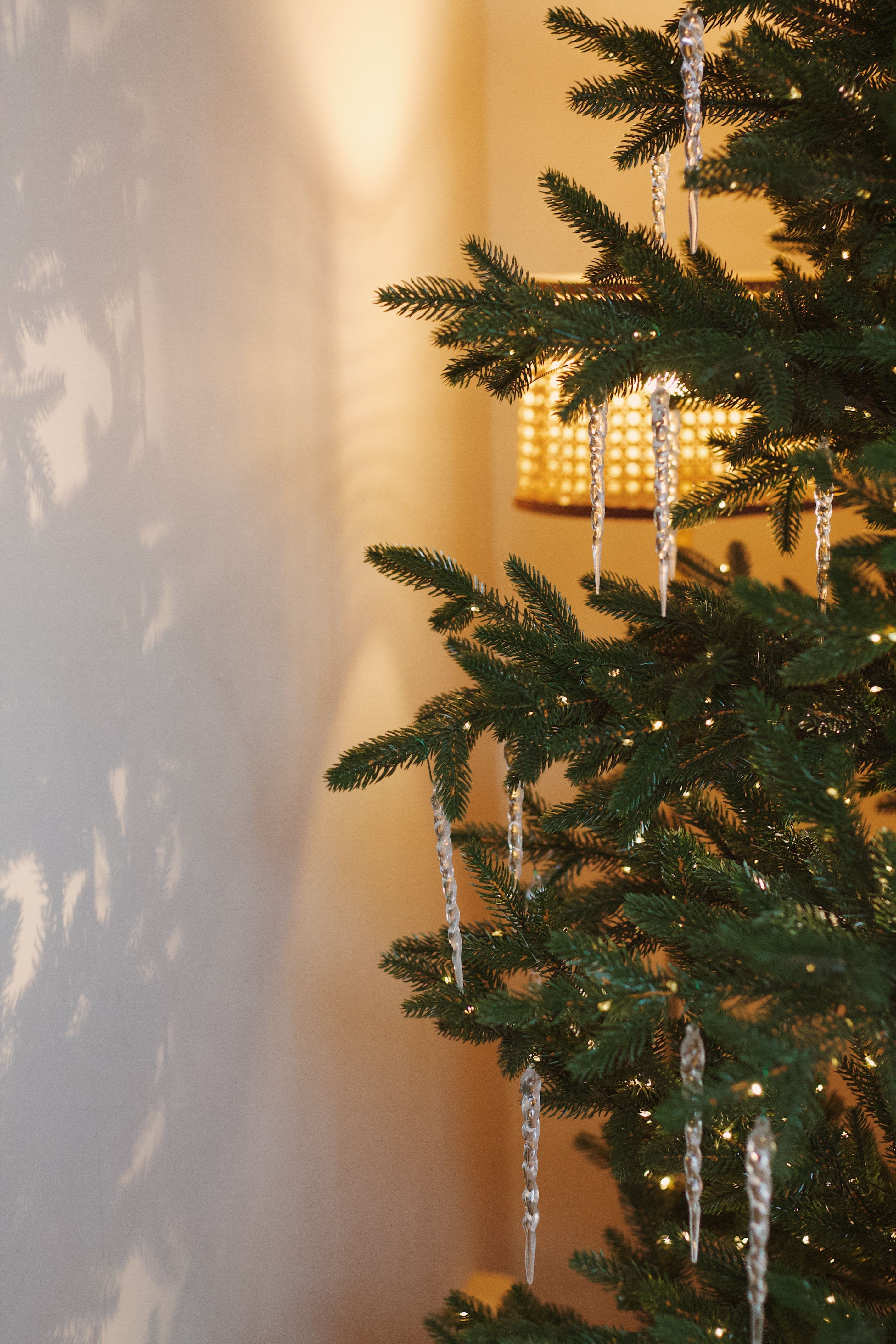 Elegant Christmas Tree with Icicle Decorations · Free Stock Photo