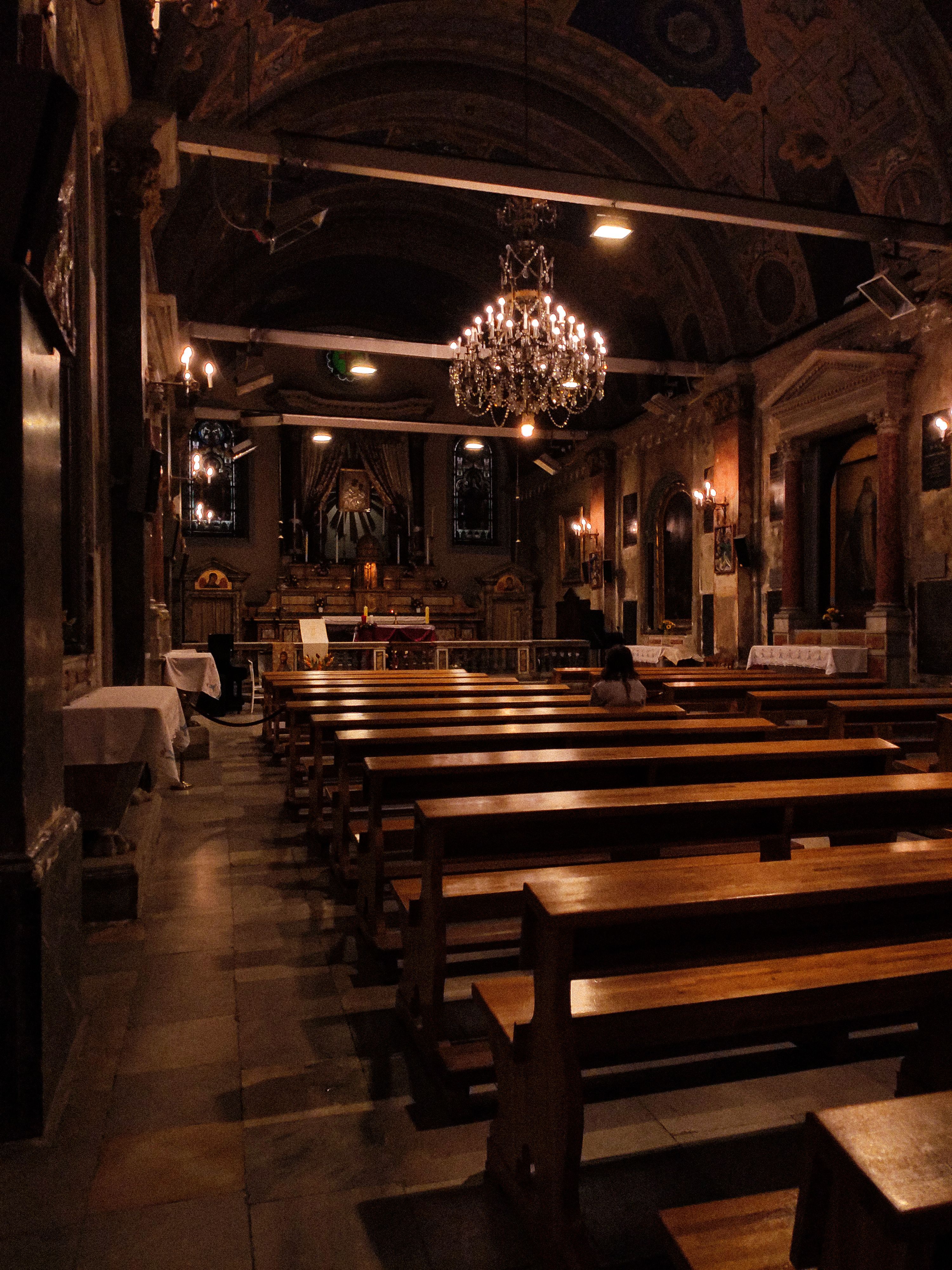 Elegant Interior of a Historic Church at Night · Free Stock Photo