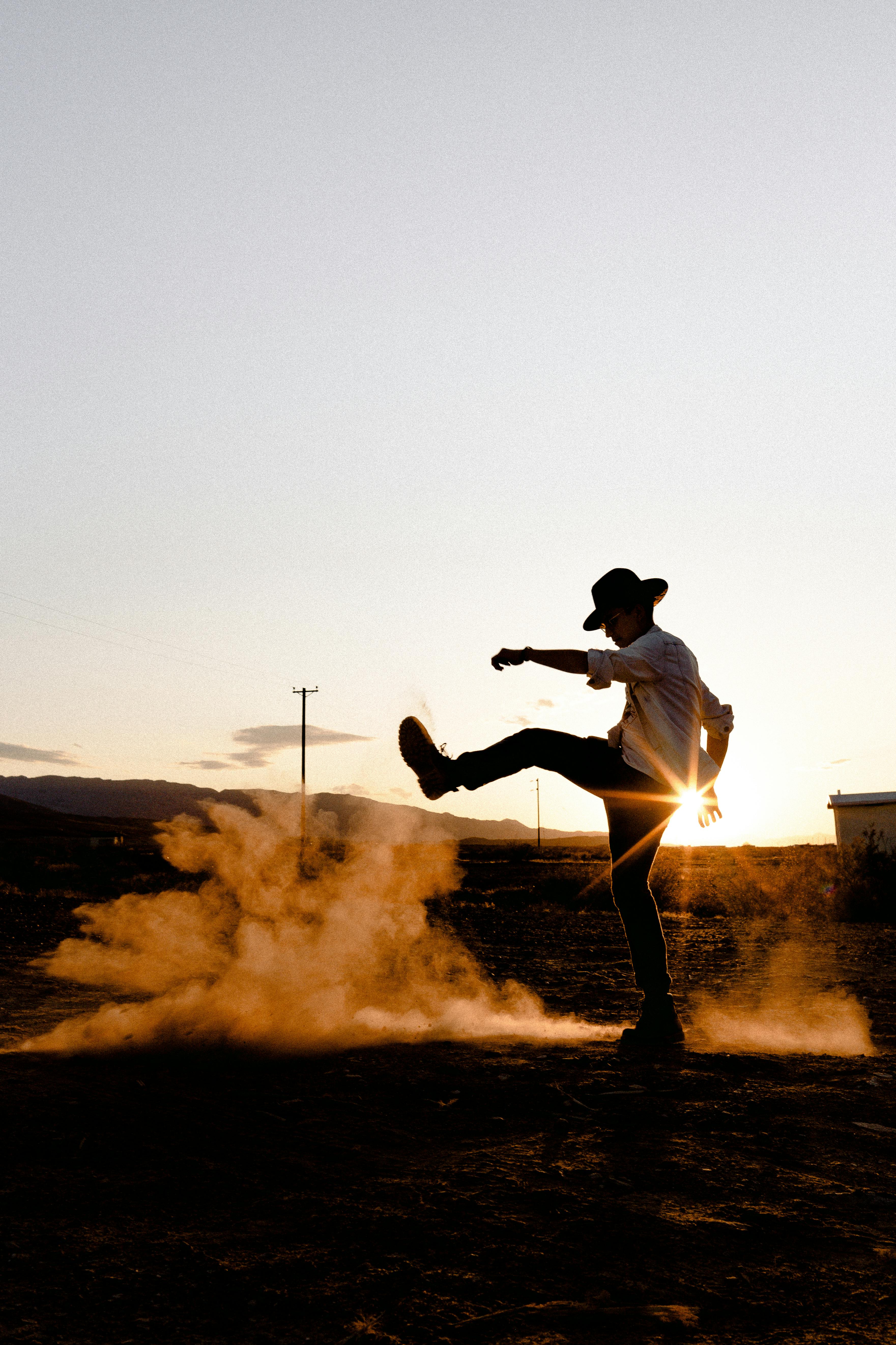 Kicking Dust Photos, Download The BEST Free Kicking Dust Stock Photos ...