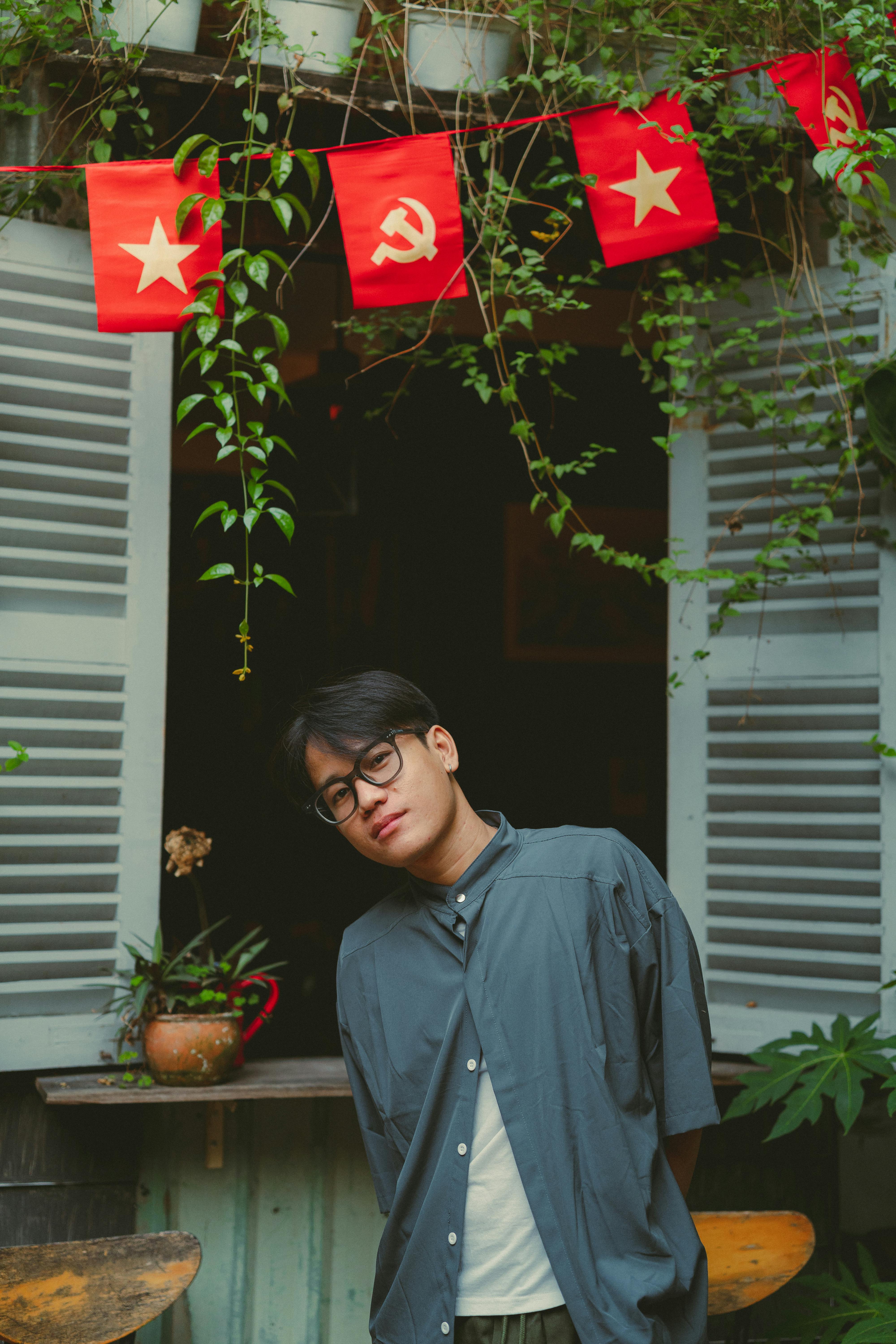 Retrato Informal En Un Entorno De La Ciudad De Ho Chi Minh · Foto de ...