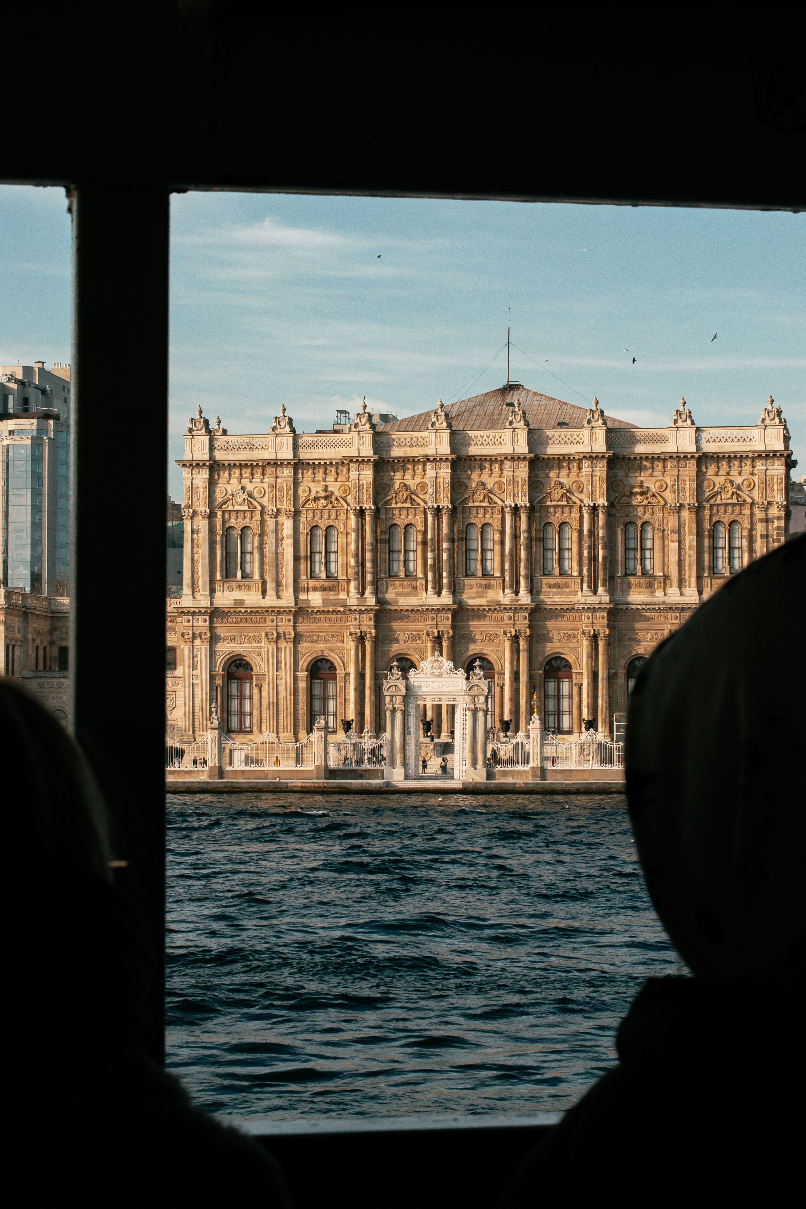 Waterfront Palace Photos, Download The BEST Free Waterfront Palace ...