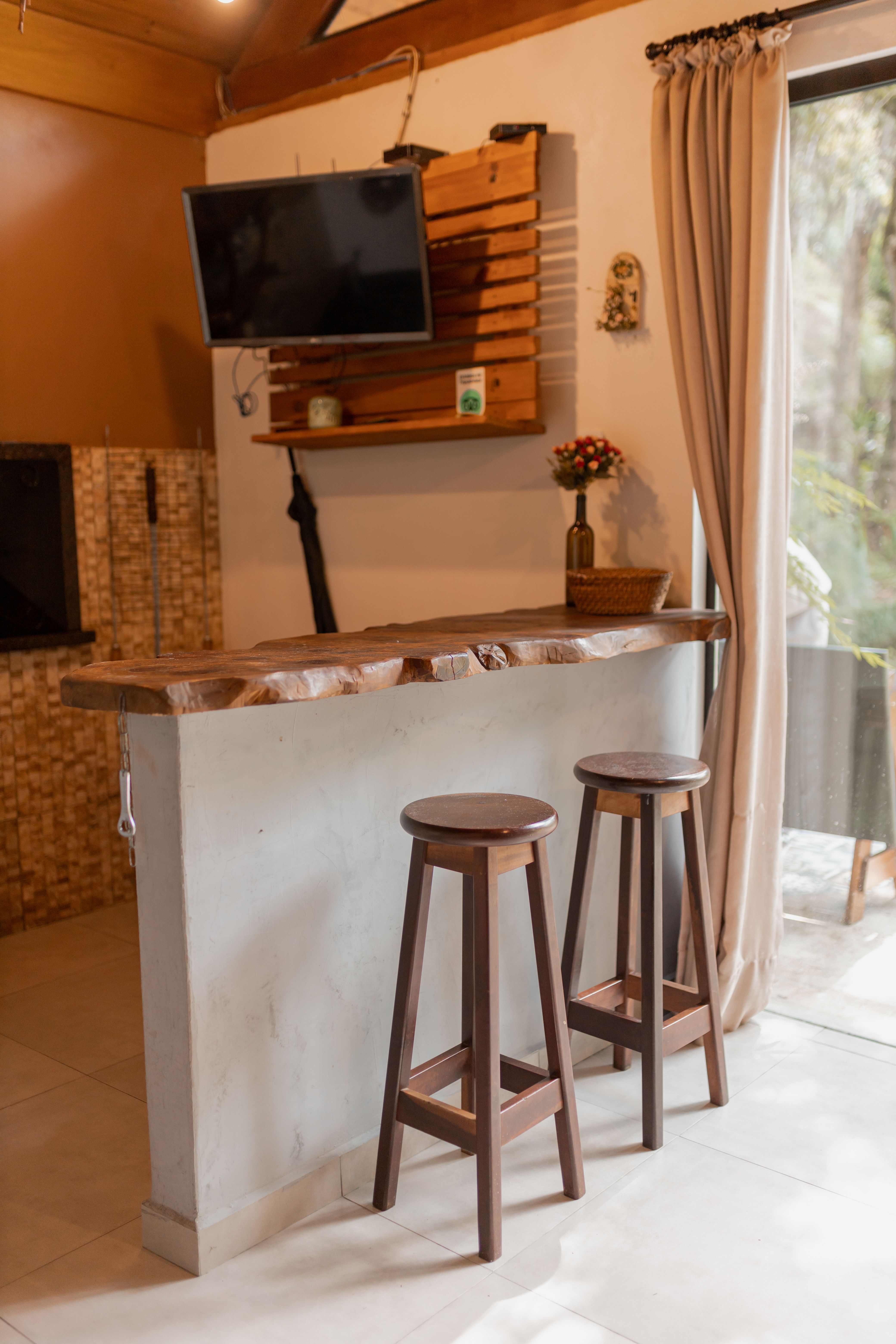 Shallow Focus Photography of Bar Stools · Free Stock Photo