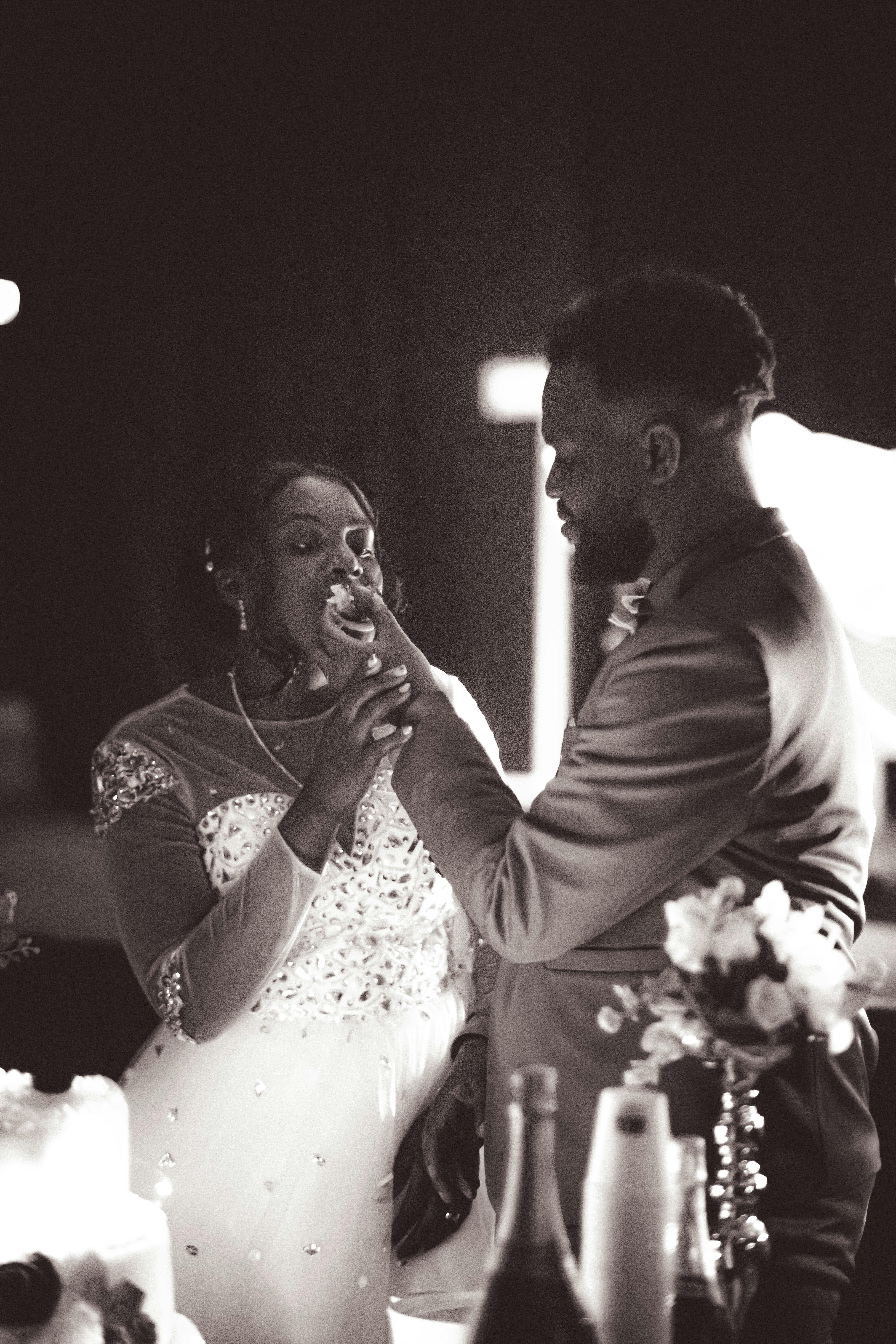 Romantic Wedding Cake Ceremony Moment · Free Stock Photo