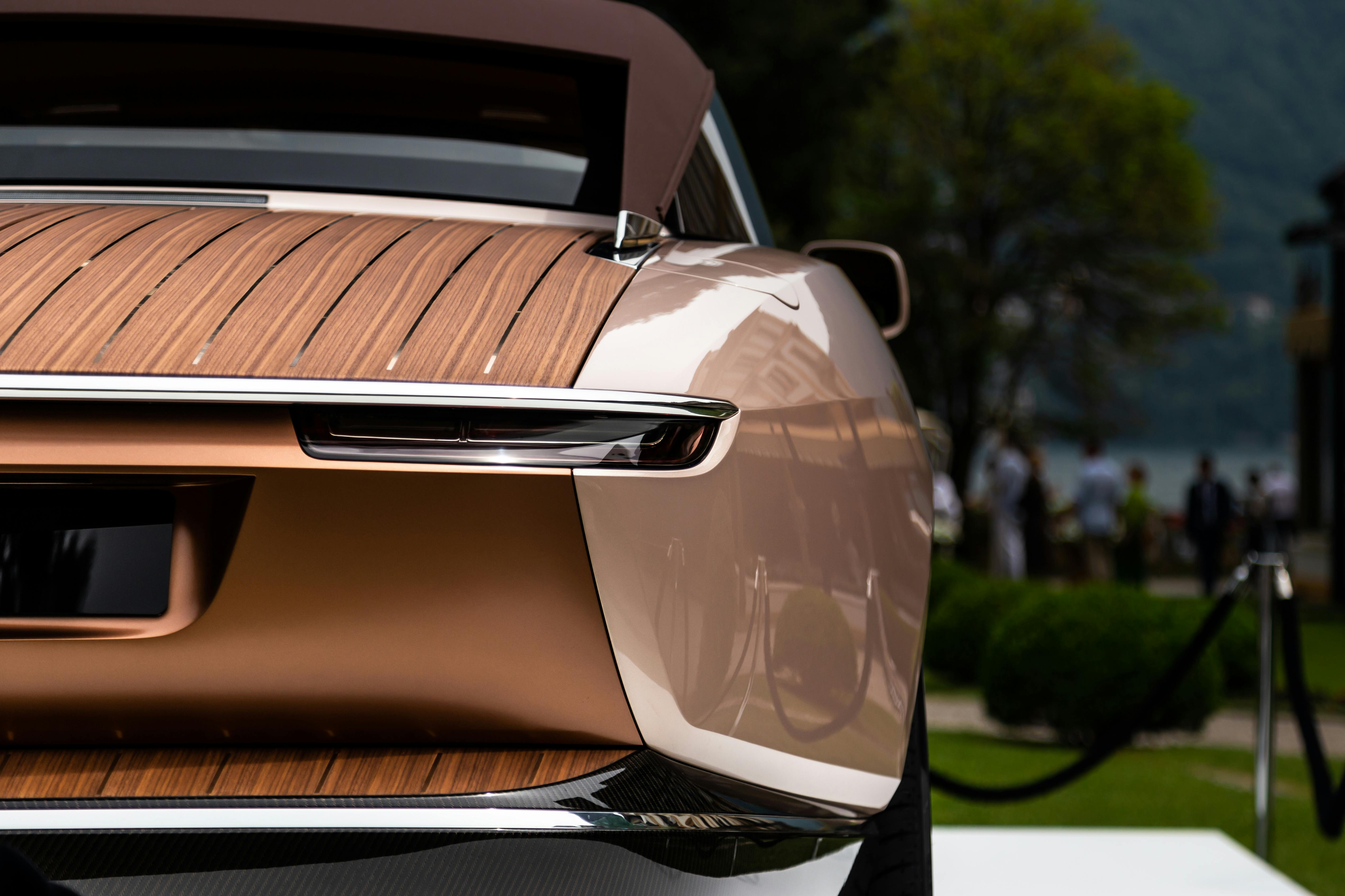 Luxury Car Rear View with Elegant Detailing · Free Stock Photo