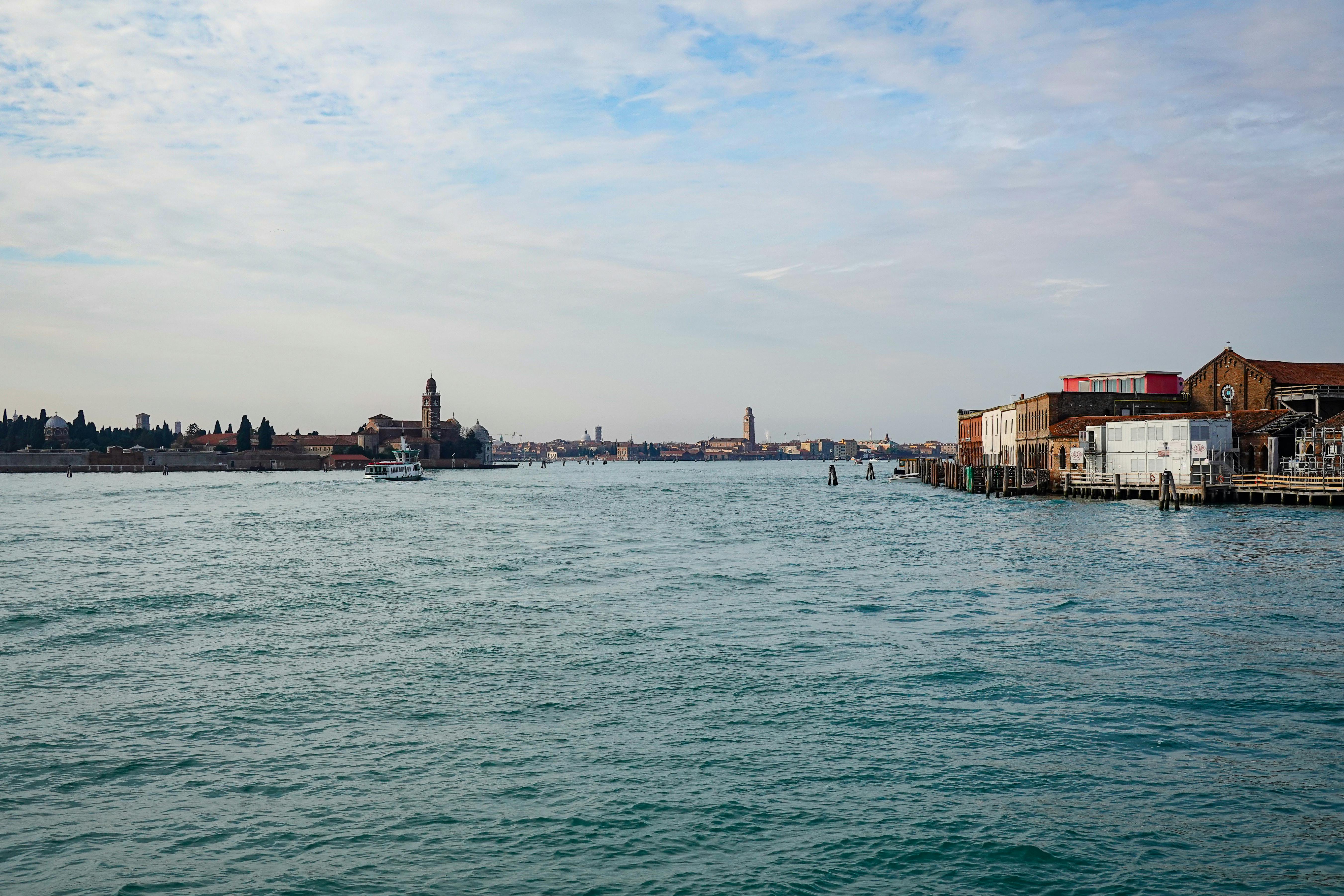 Captivating Venice Waterway with Historic Architecture · Free Stock Photo