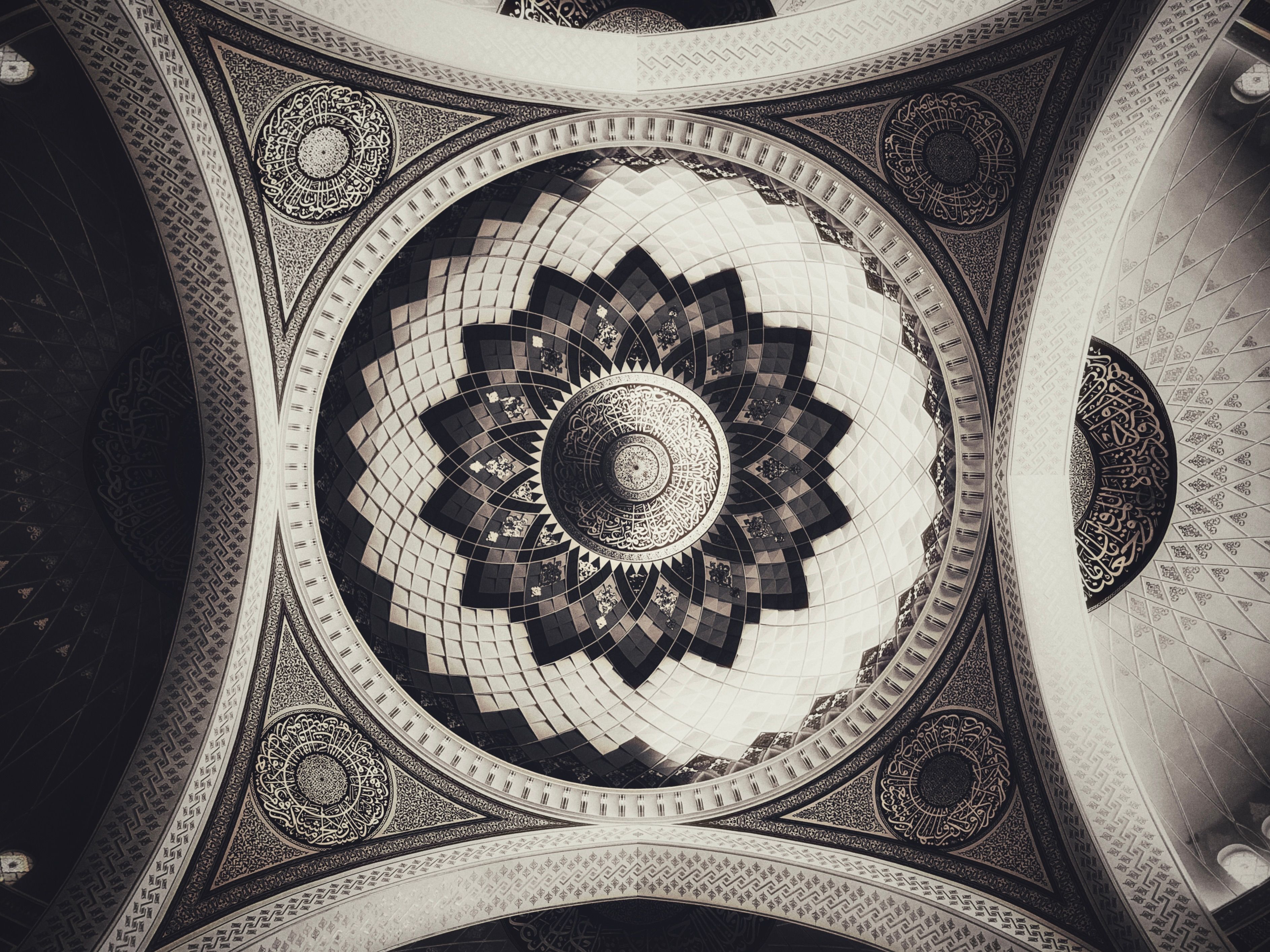Intricate Dome Ceiling with Ornate Patterns · Free Stock Photo