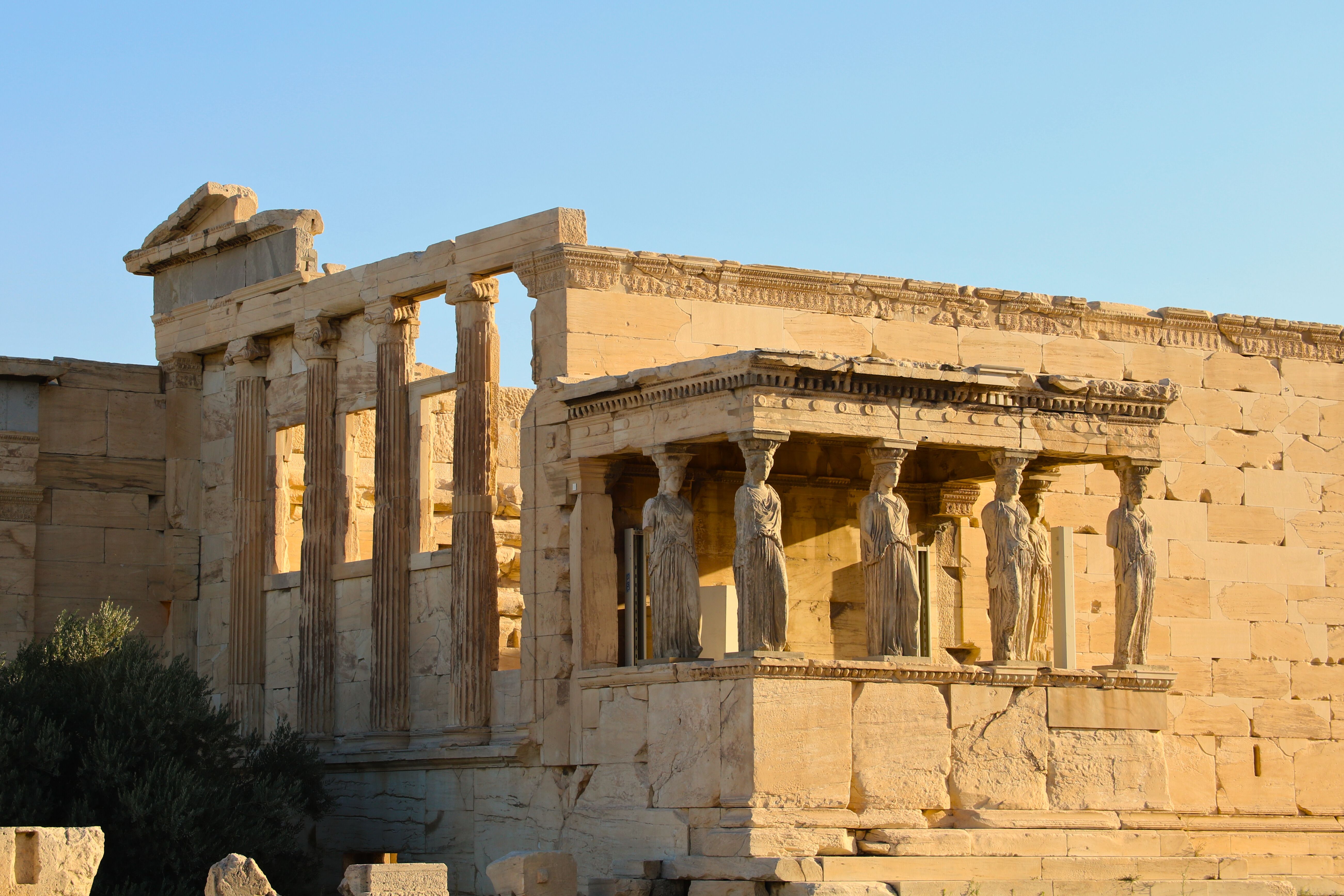 Caryatids of Erechtheion at the Acropolis in Athens · Free Stock Photo