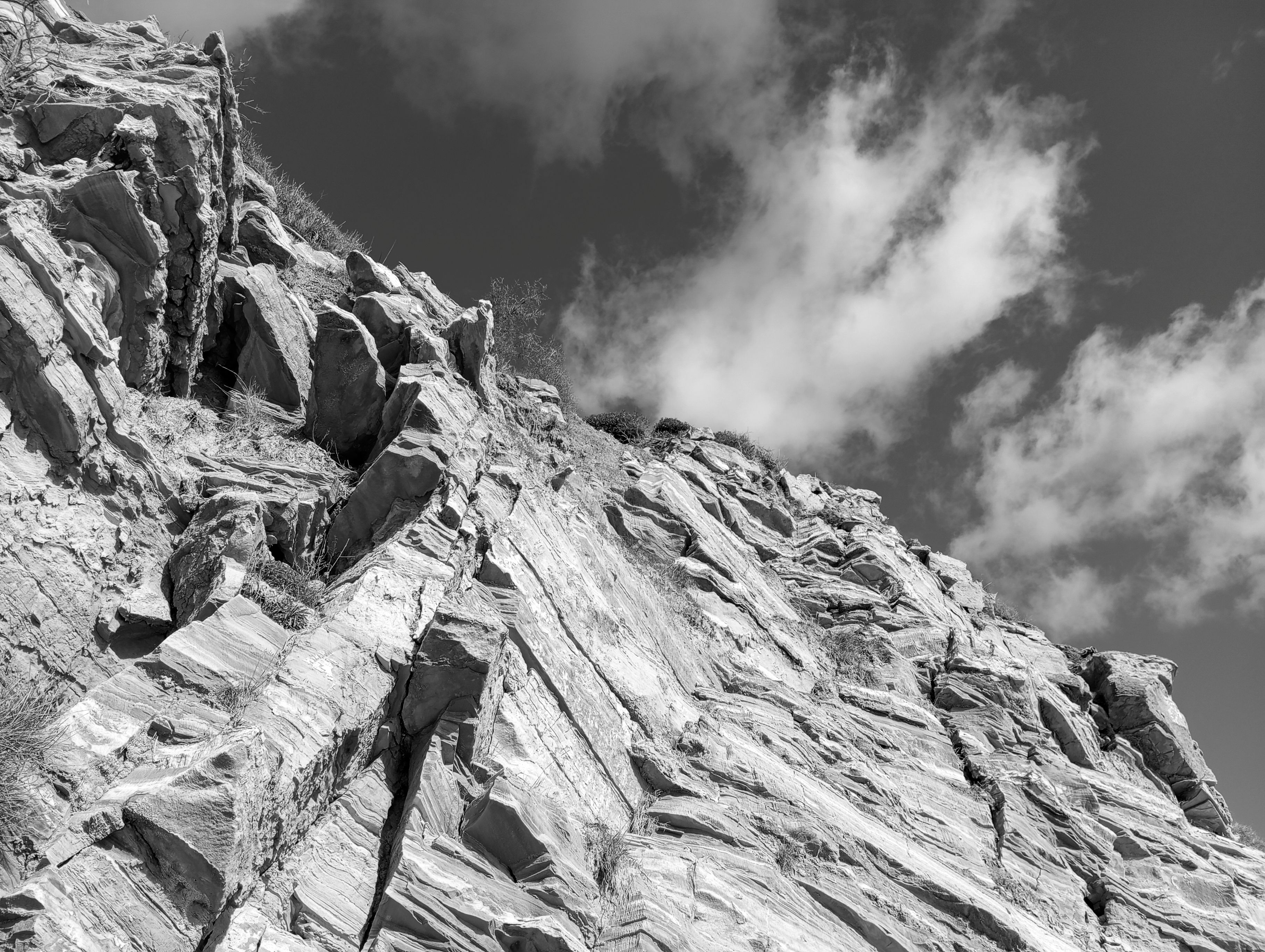 Dramatic Black and White Rocky Cliff Landscape · Free Stock Photo
