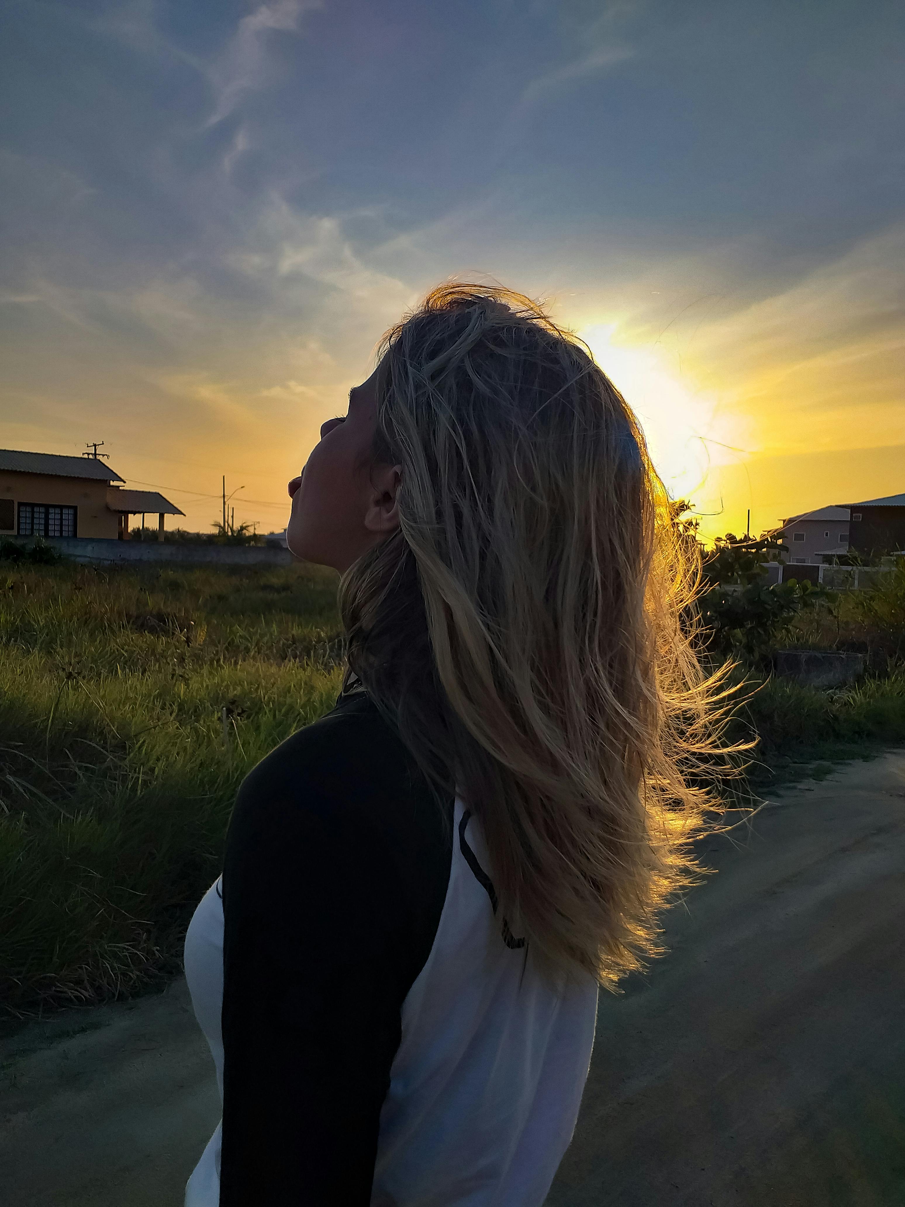 background girl 14 Photos & Videos Collected by Isabella Neves