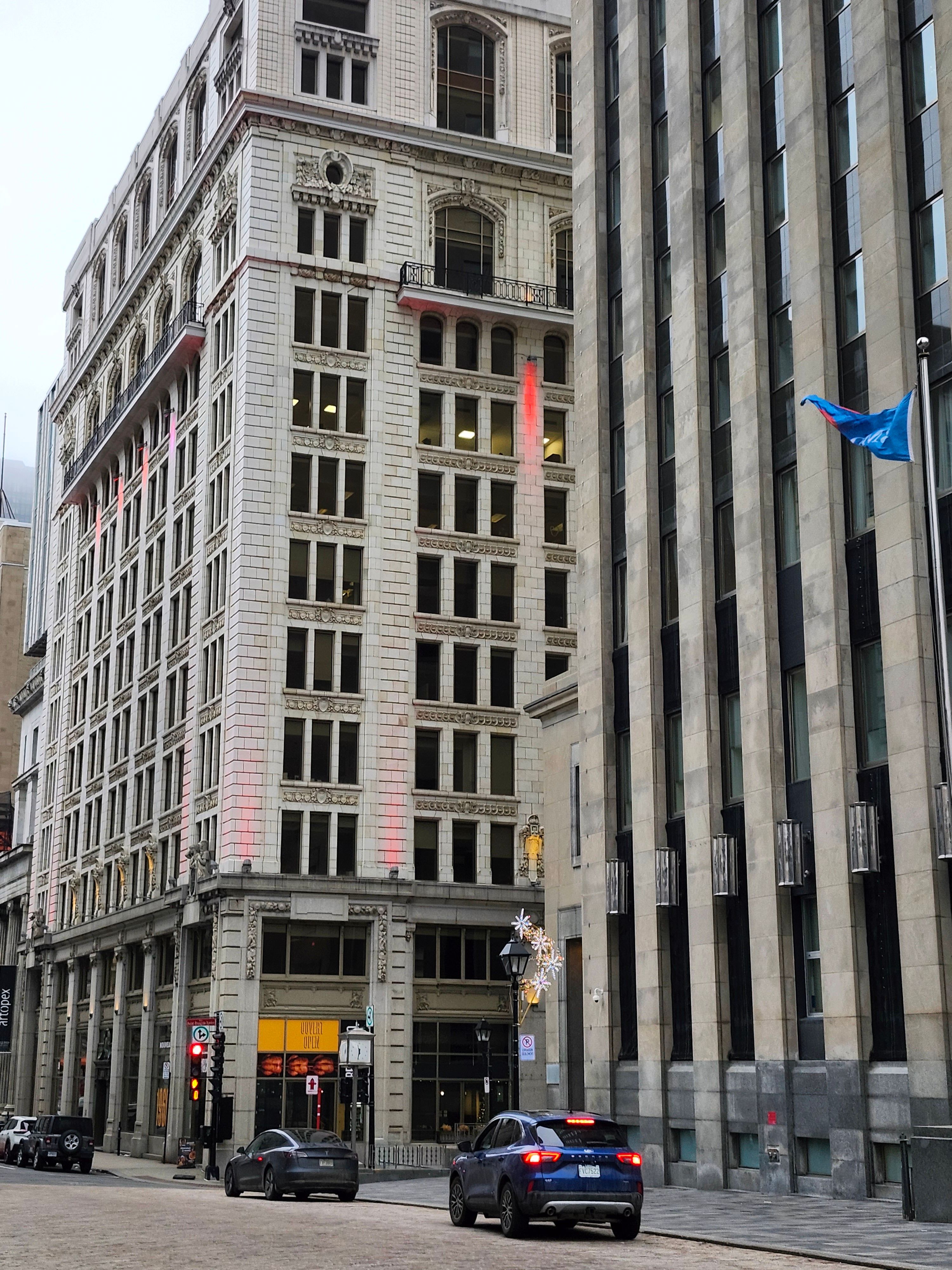 Historic Montreal Street with Modern Skyscrapers · Free Stock Photo