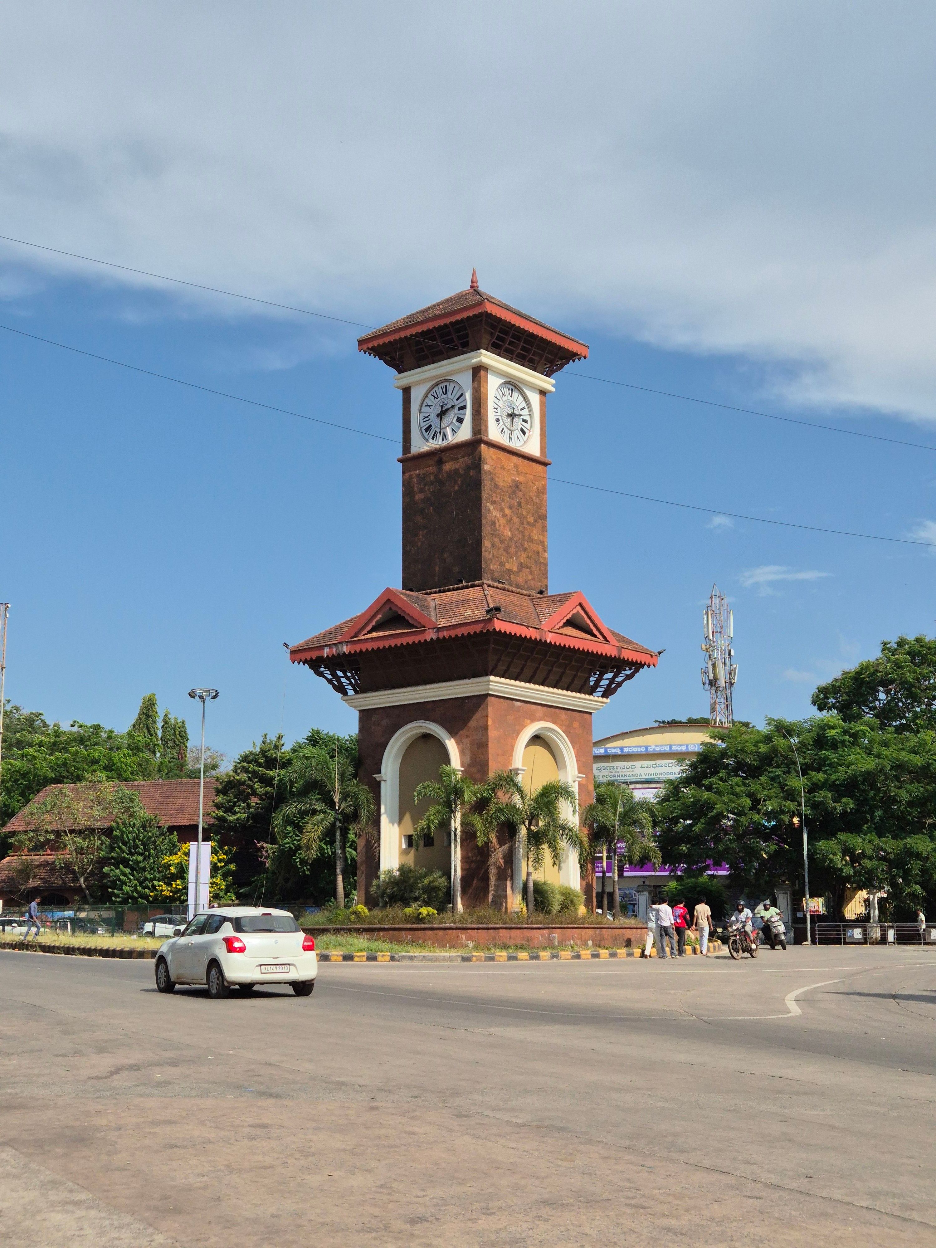 Historic Clock Tower in Mangaluru, India · Free Stock Photo