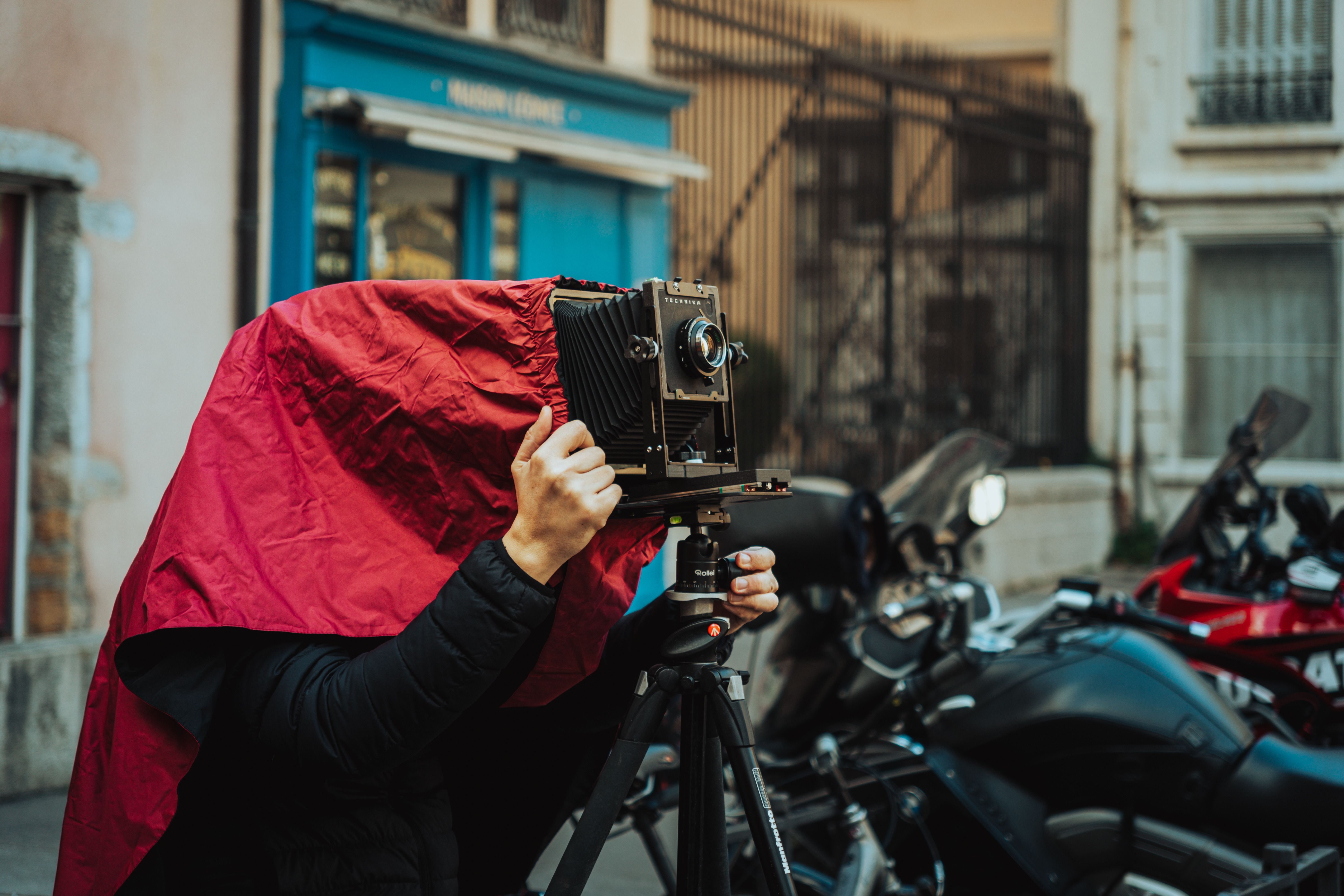 Vintage Street Photography with Large Format Camera · Free Stock Photo