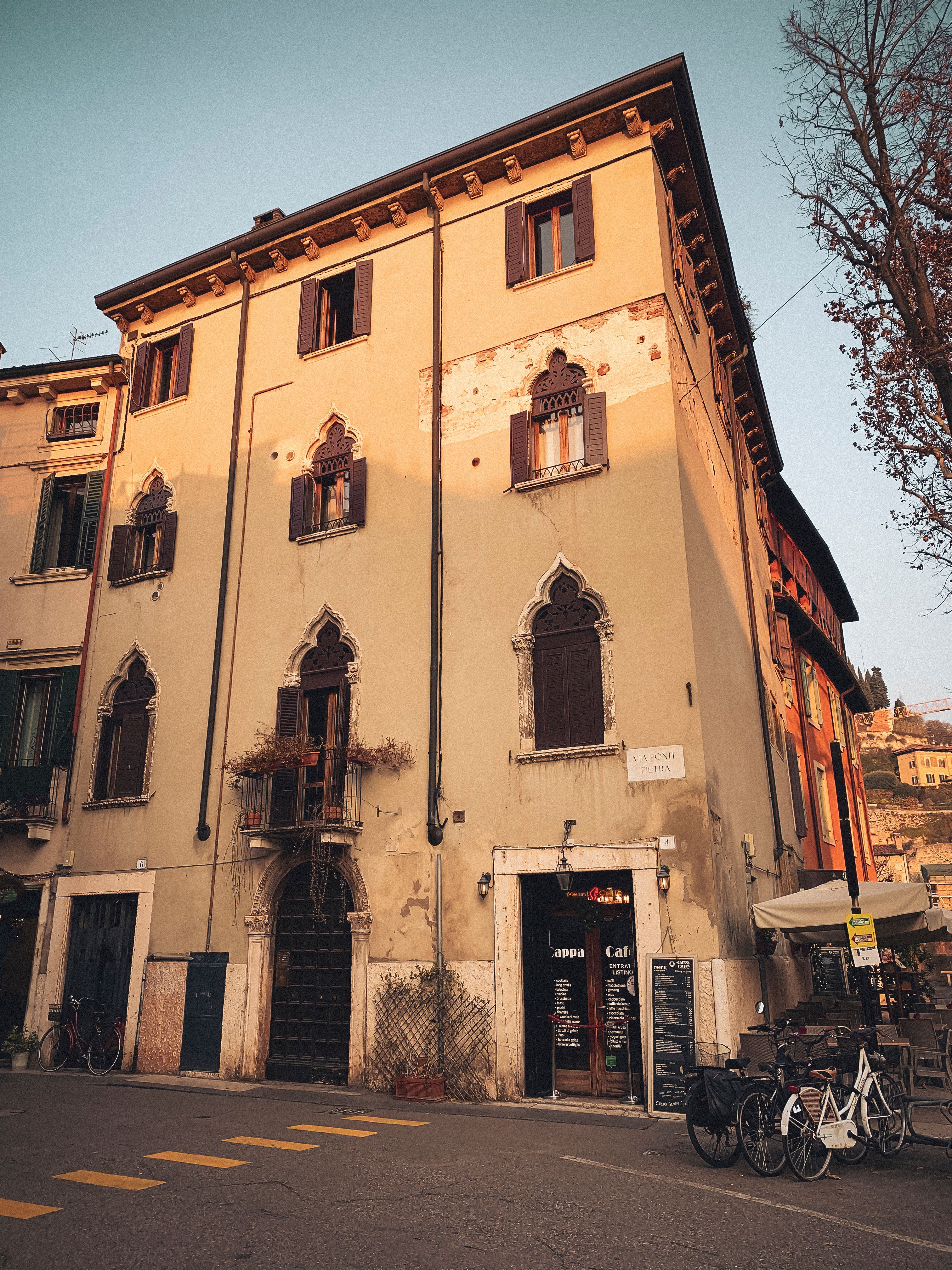 Historic Verona Architecture at Sunset · Free Stock Photo