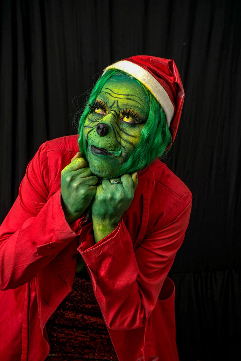 Grinch Face Photos, Download The BEST Free Grinch Face Stock Photos ...
