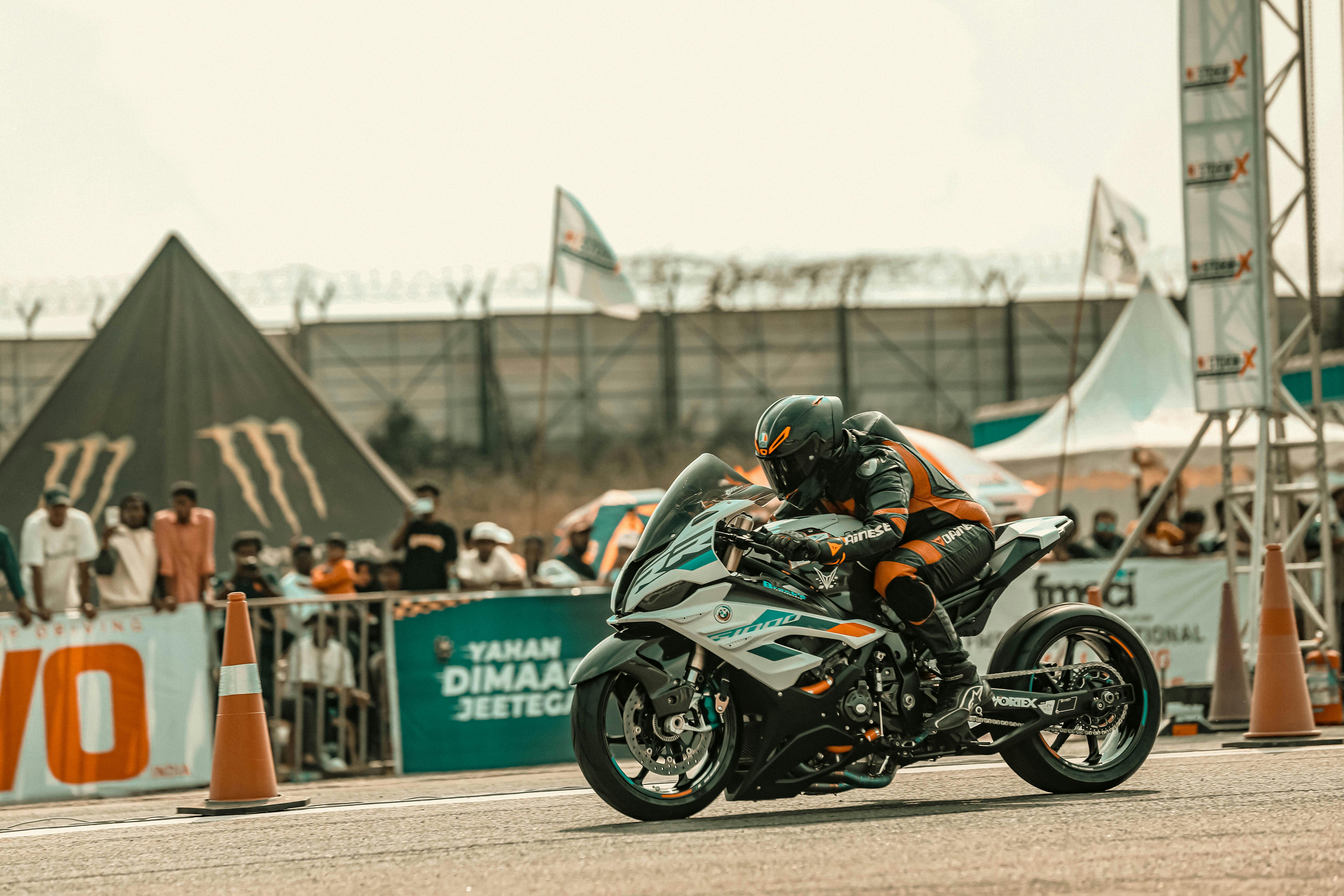 High-Speed Motorcycle Racing Event · Free Stock Photo