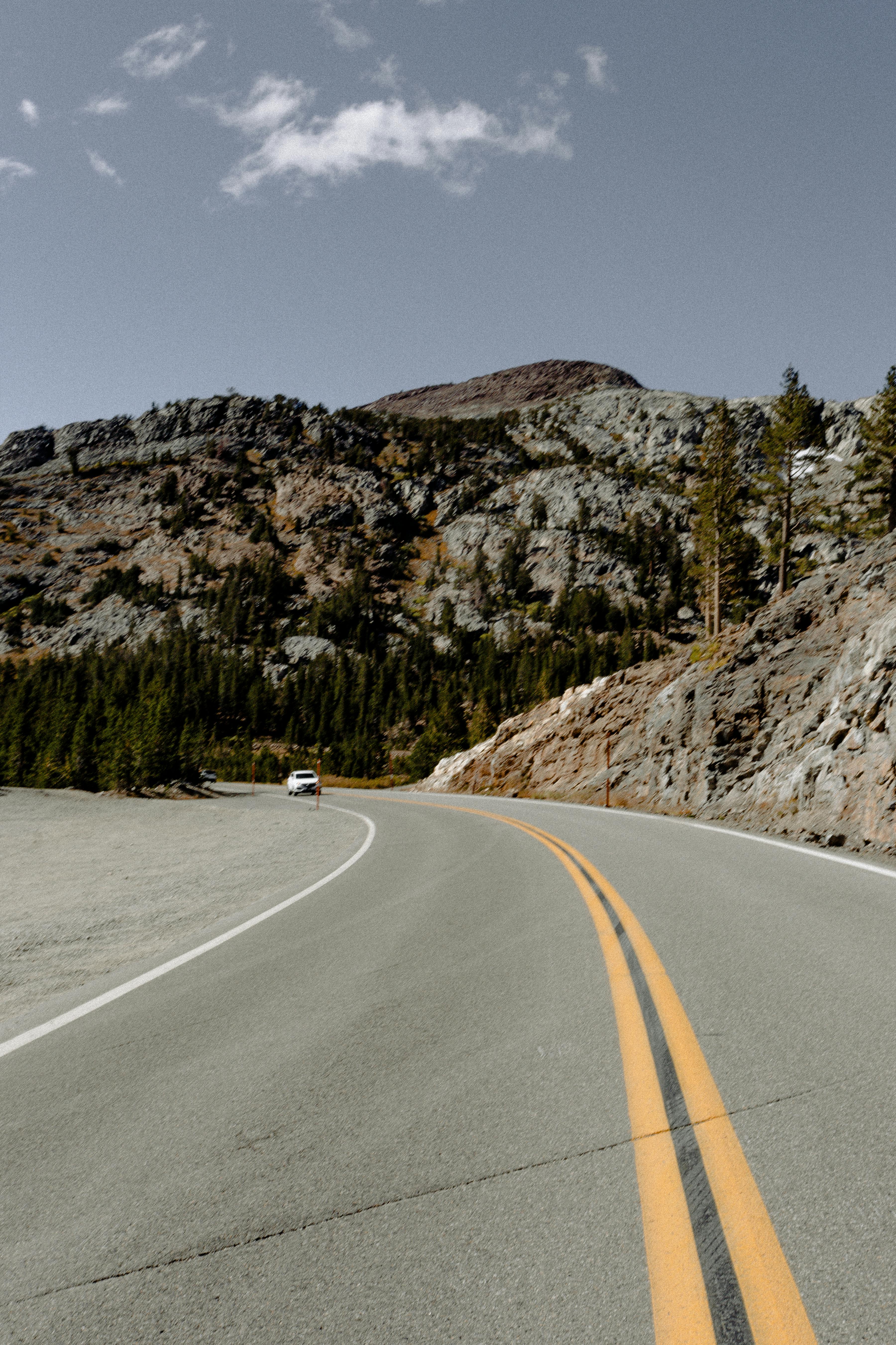 Car on Highway · Free Stock Photo