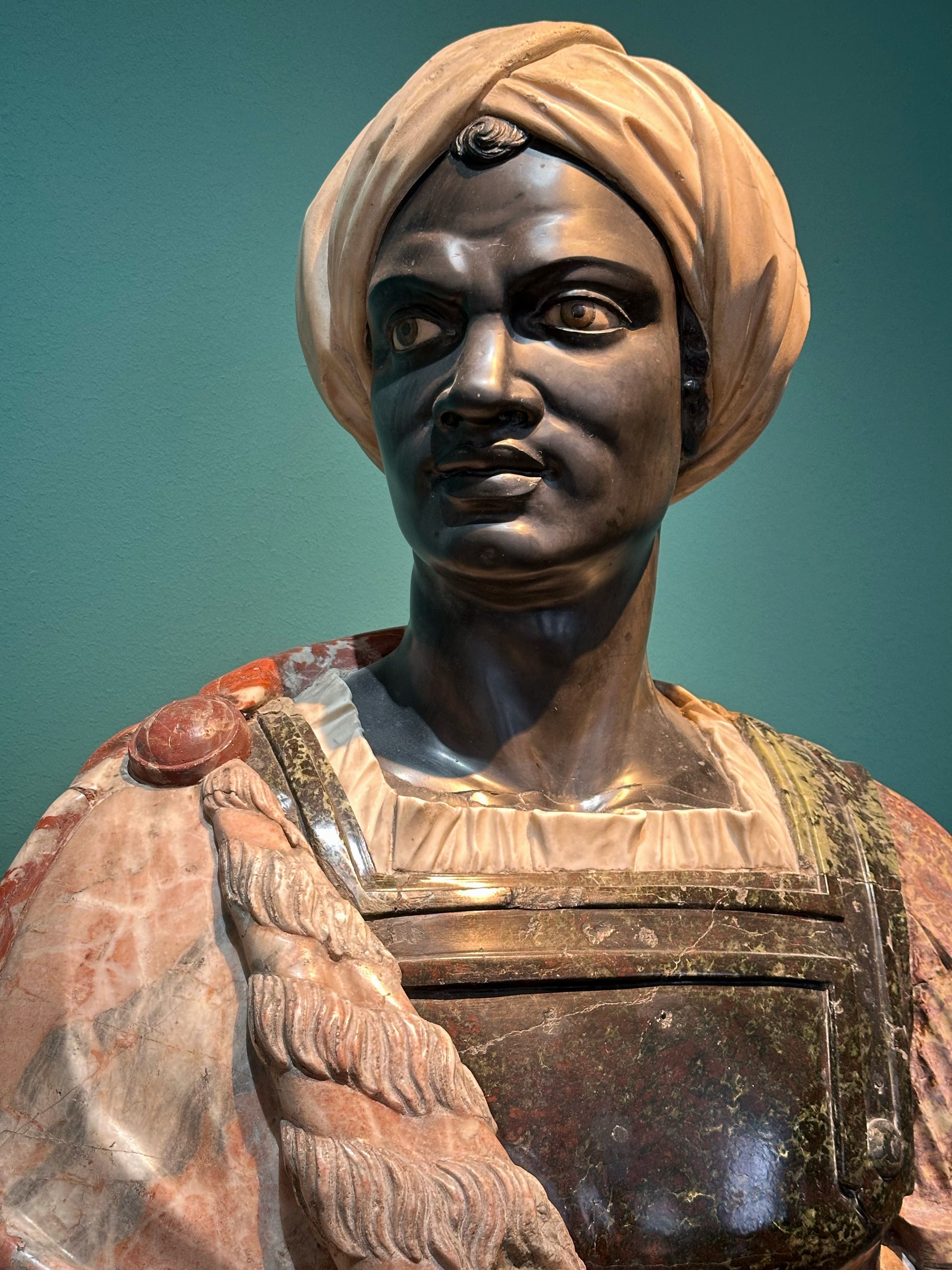 Sculpture of Historical Figure with Turban · Free Stock Photo