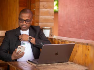 Multitasking Photos, Download The BEST Free Multitasking Stock Photos ...