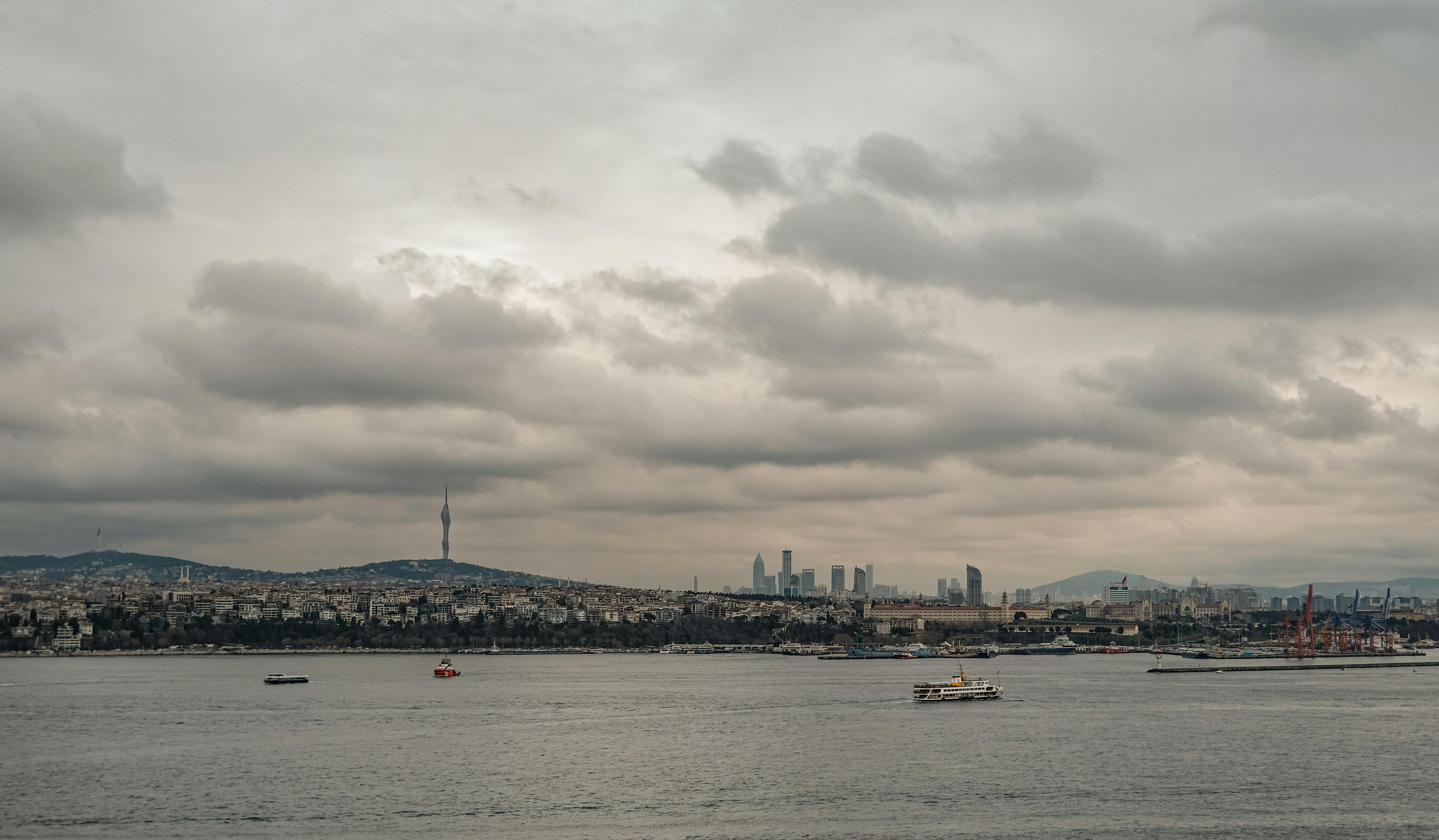 Scenic Bosphorus View of Istanbul Skyline · Free Stock Photo