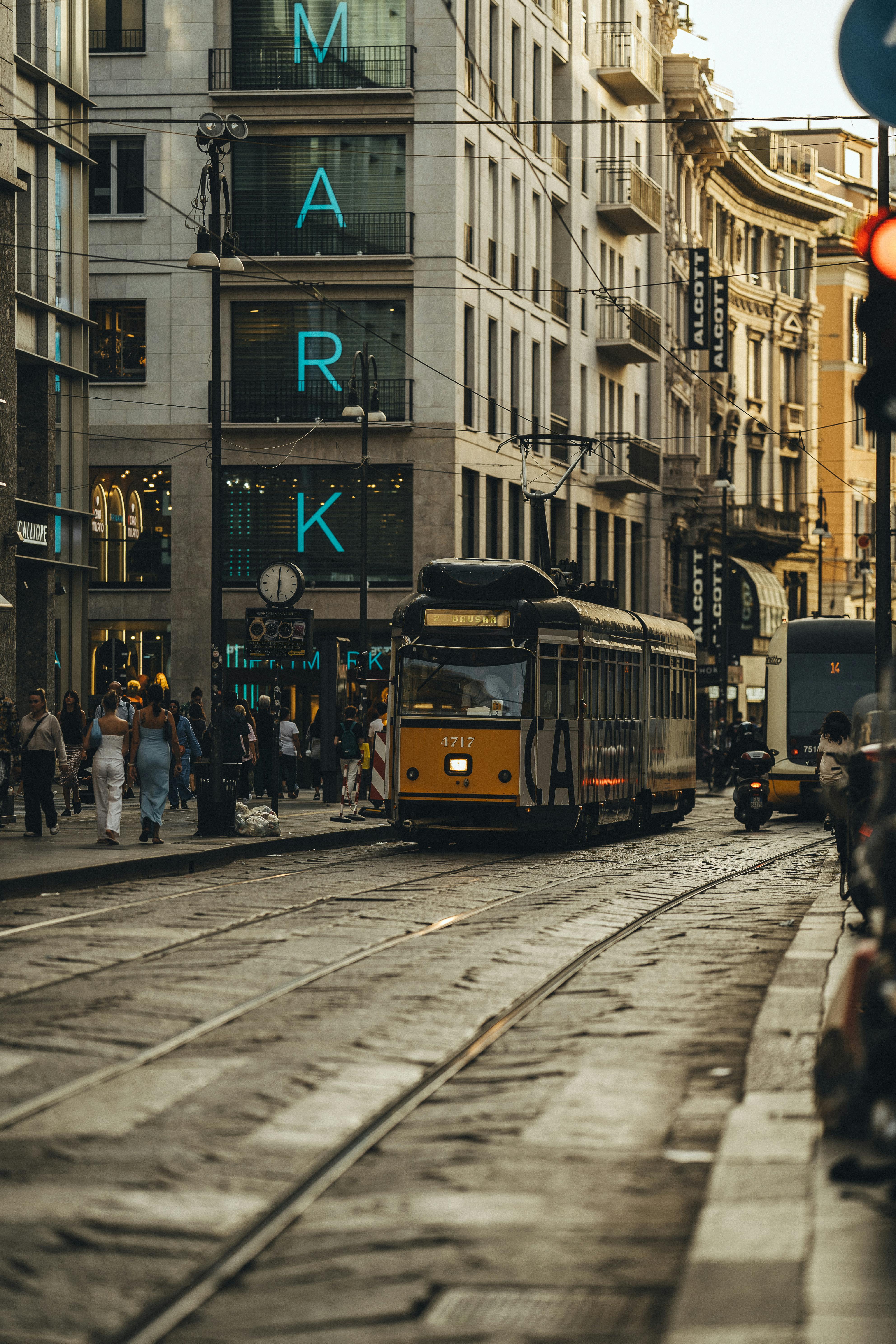 Via Torino Street in Milan, Italy · Free Stock Photo