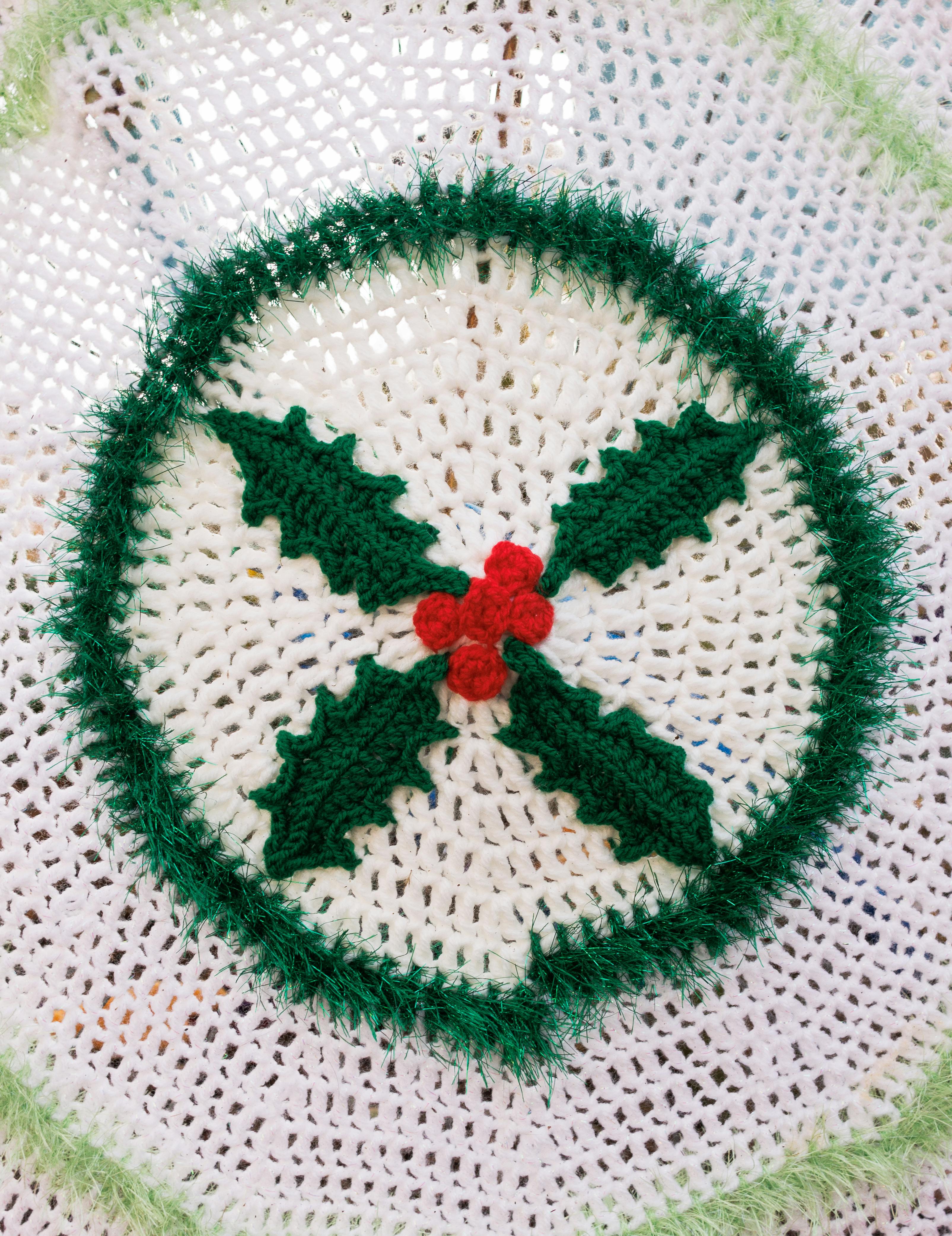 Intricate Christmas Crochet Decoration with Holly · Free Stock Photo
