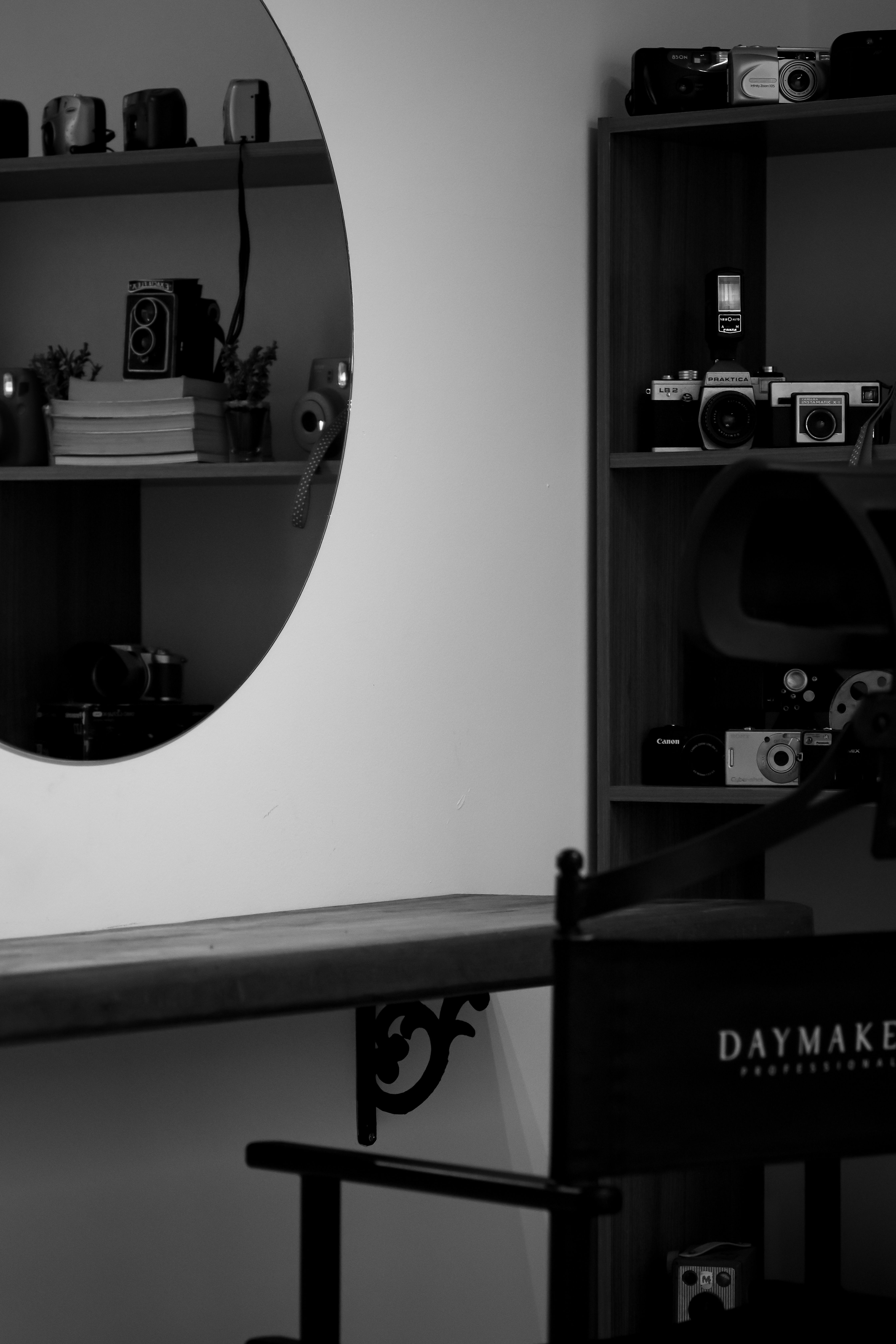 Stylish Photography Studio with Vintage Cameras · Free Stock Photo