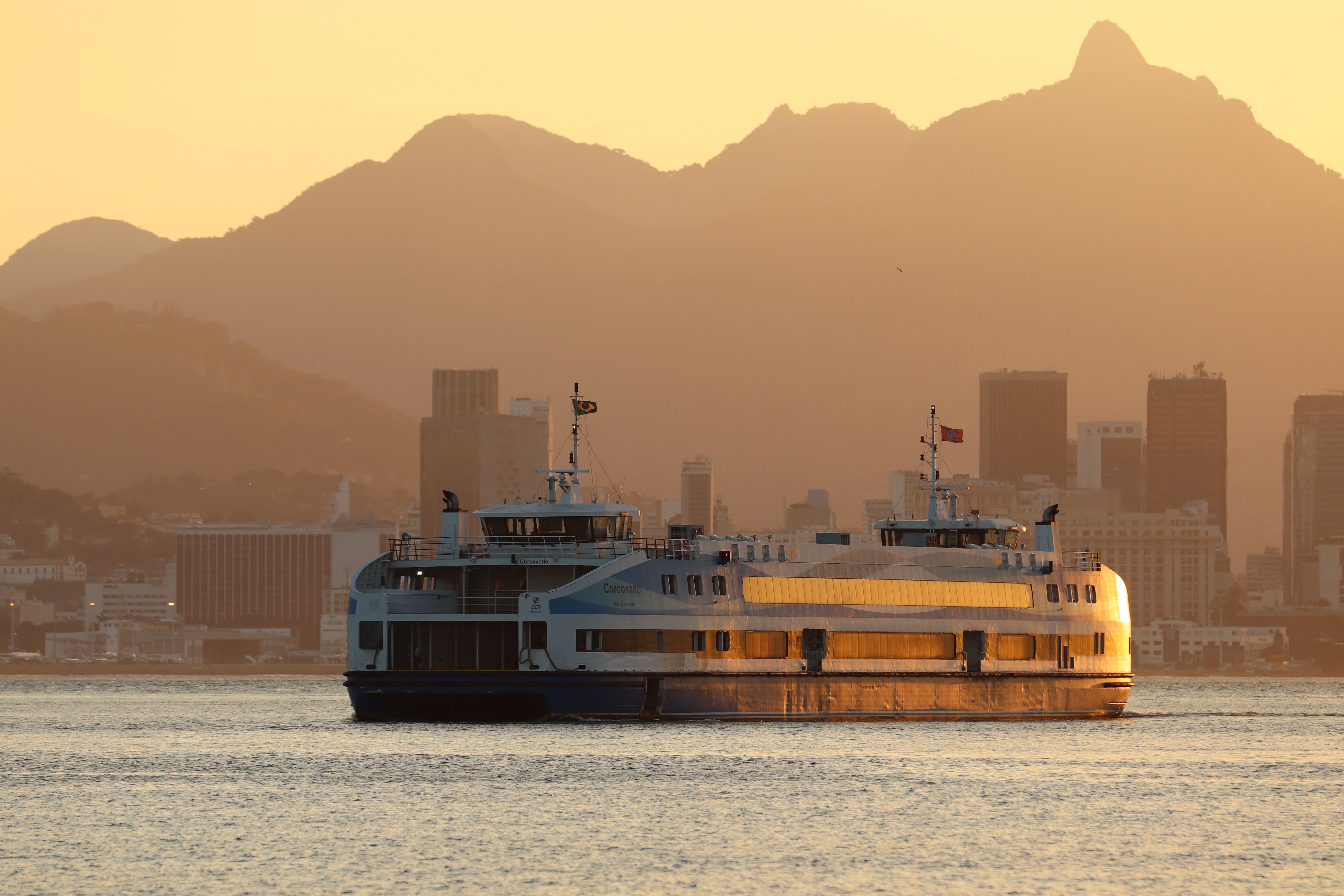 Sunset Ferry in Rio de Janeiro Bay · Free Stock Photo
