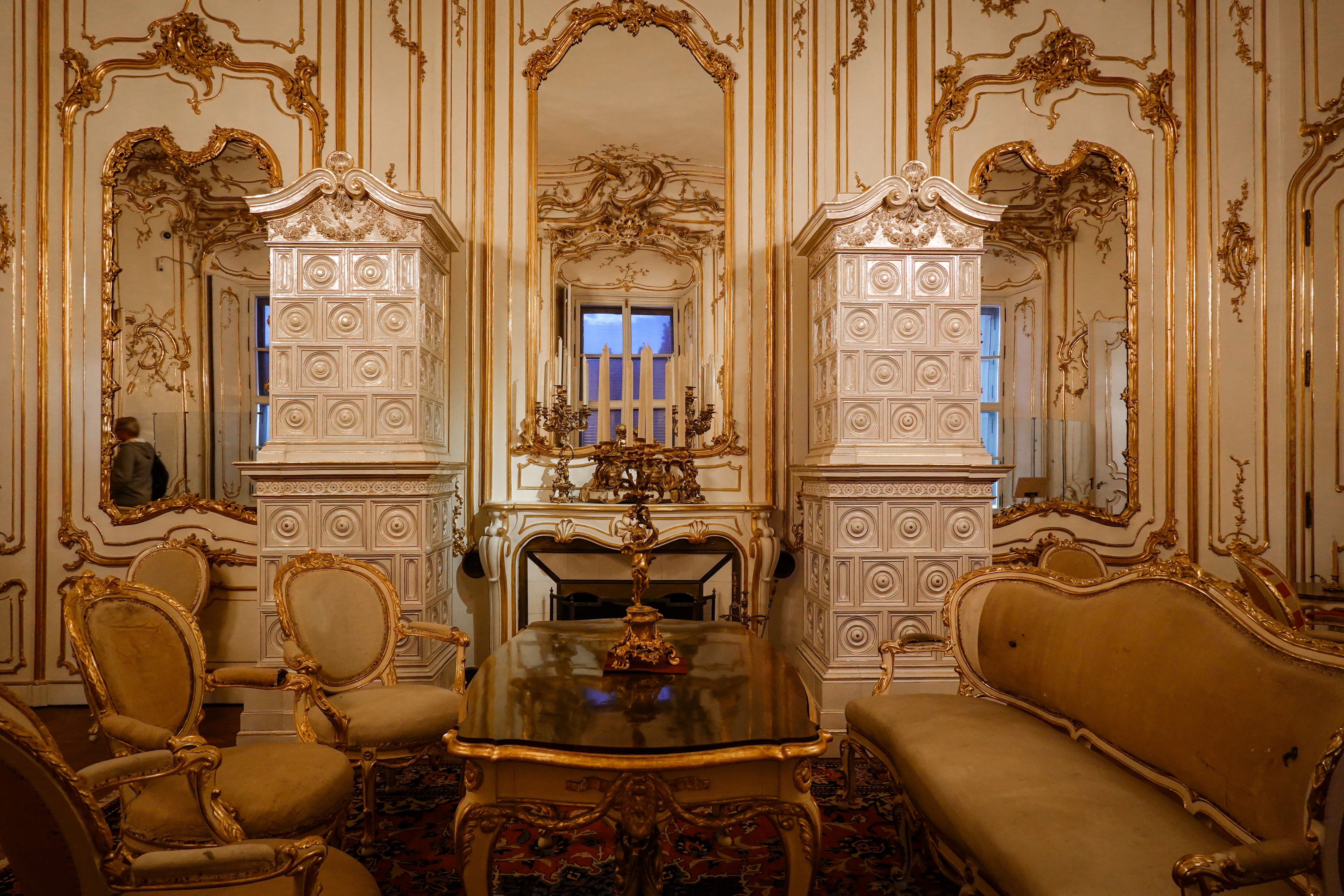 Luxuoso Design De Interiores De Palácio Em Estilo Barroco · Foto ...