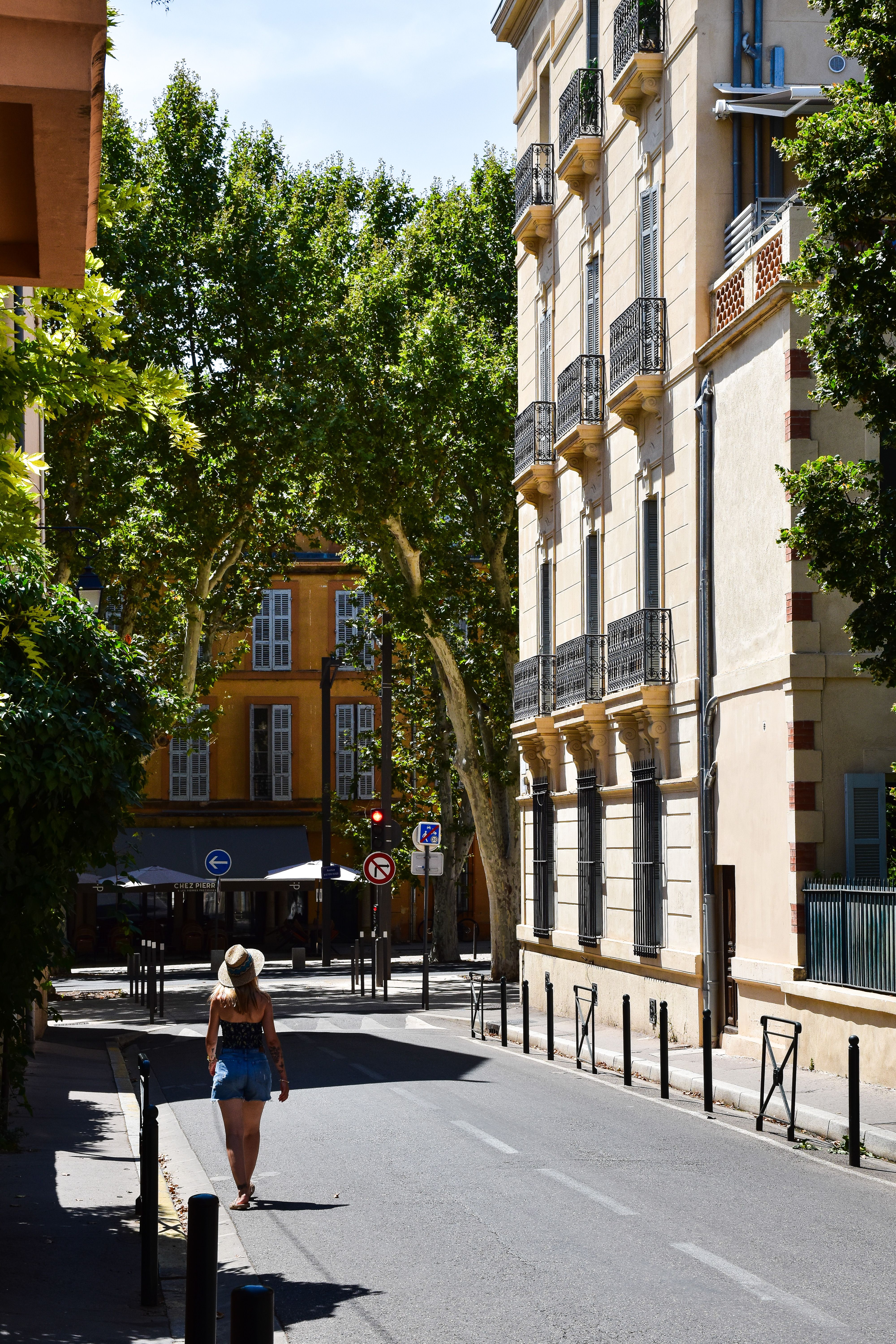 Charming Street in Aix-en-Provence, France · Free Stock Photo