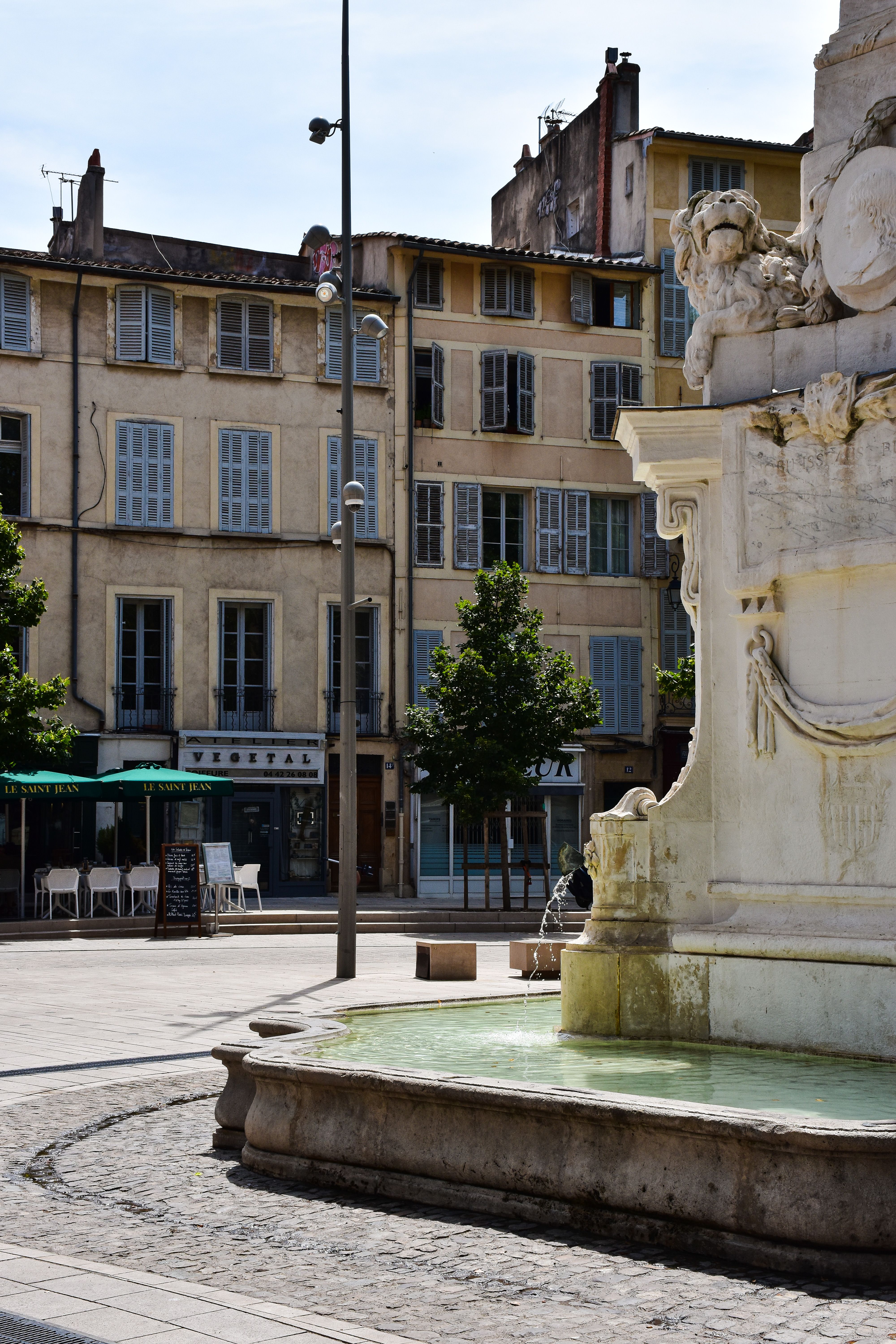 Historic Square in Aix-en-Provence, France · Free Stock Photo
